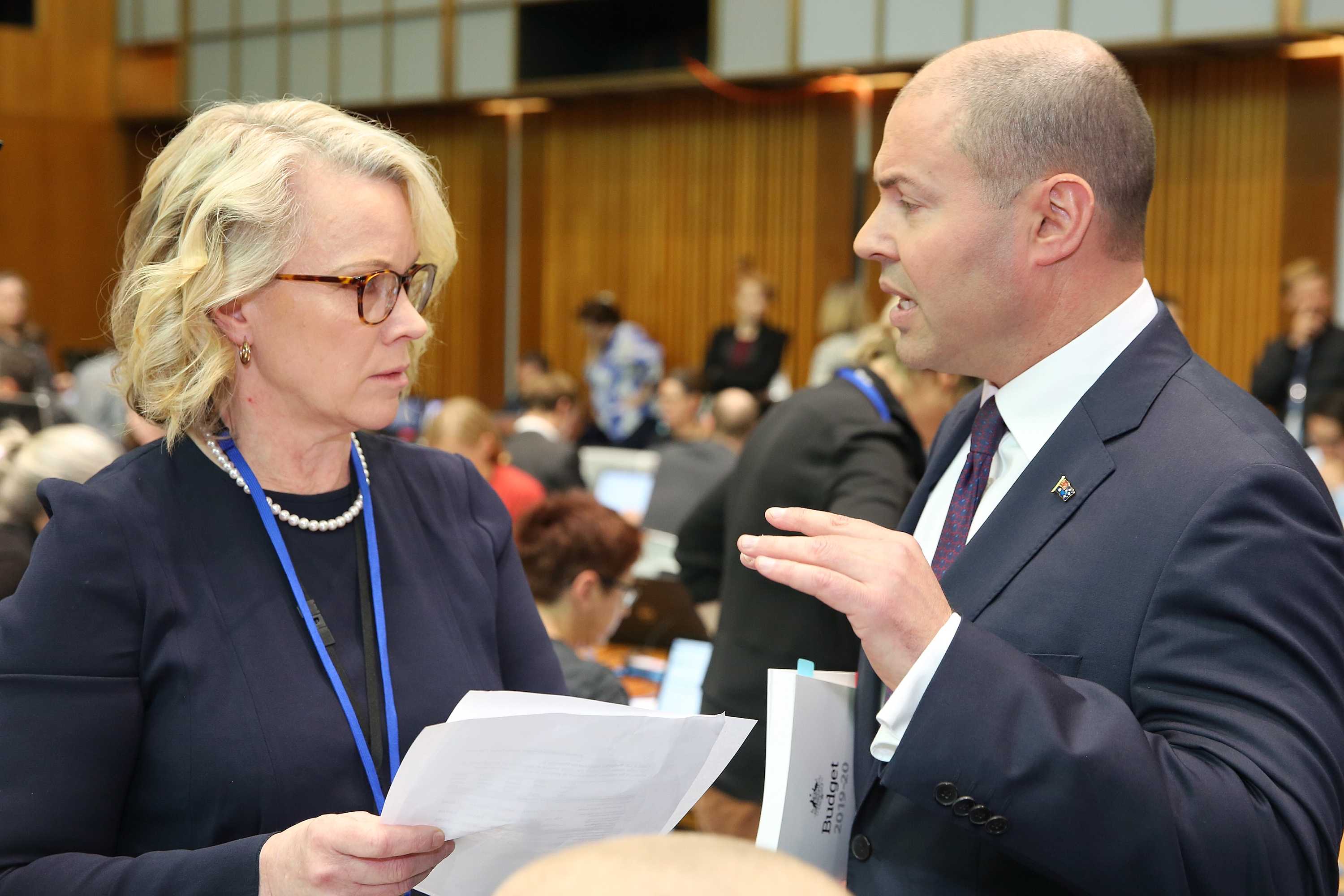 Laura Tingle on three decades of political reporting and being a woman ...