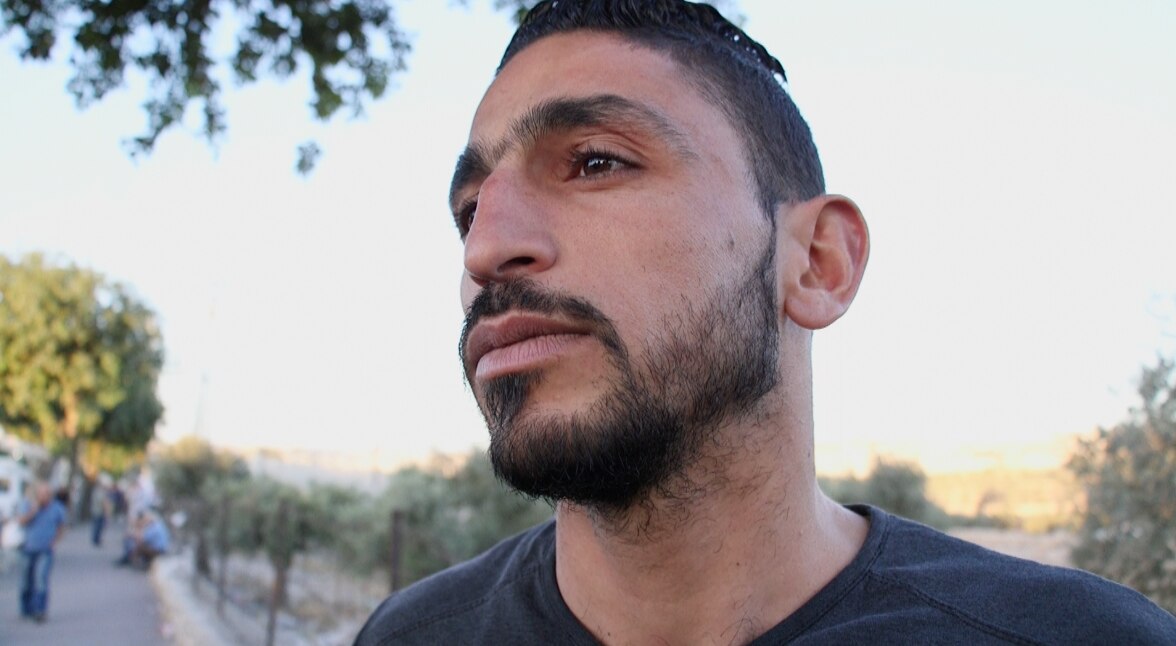 Workers converge on West Bank checkpoint - ABC News