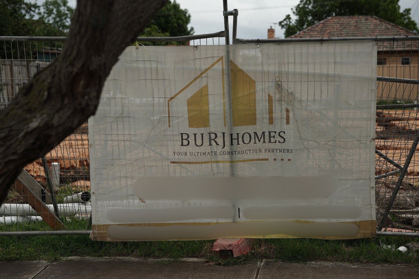 Victorian watchdog sounds alarm on Melbourne builder's 'defective work ...