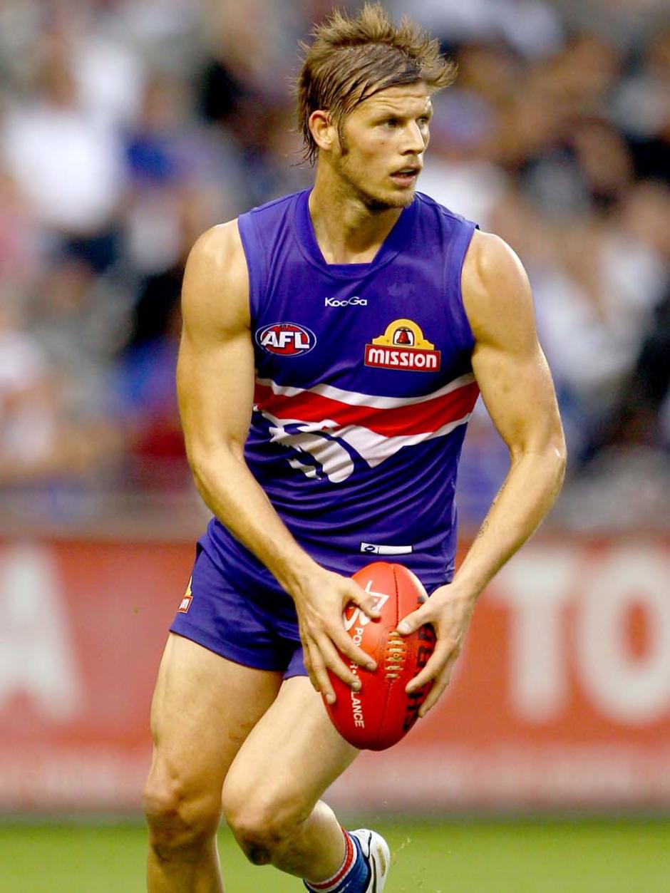 Bulldogs make seven changes - ABC News