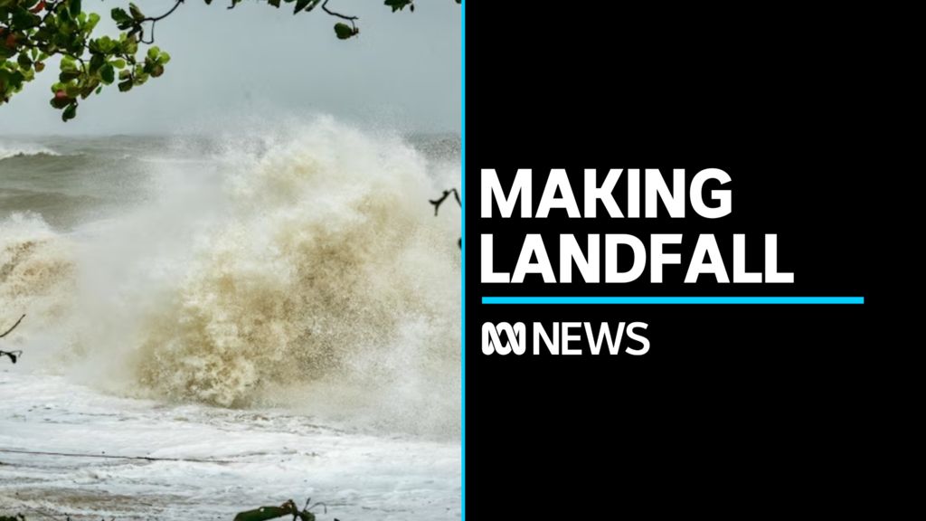 Cyclone Jasper crossing the coast of Far North Queensland - ABC News