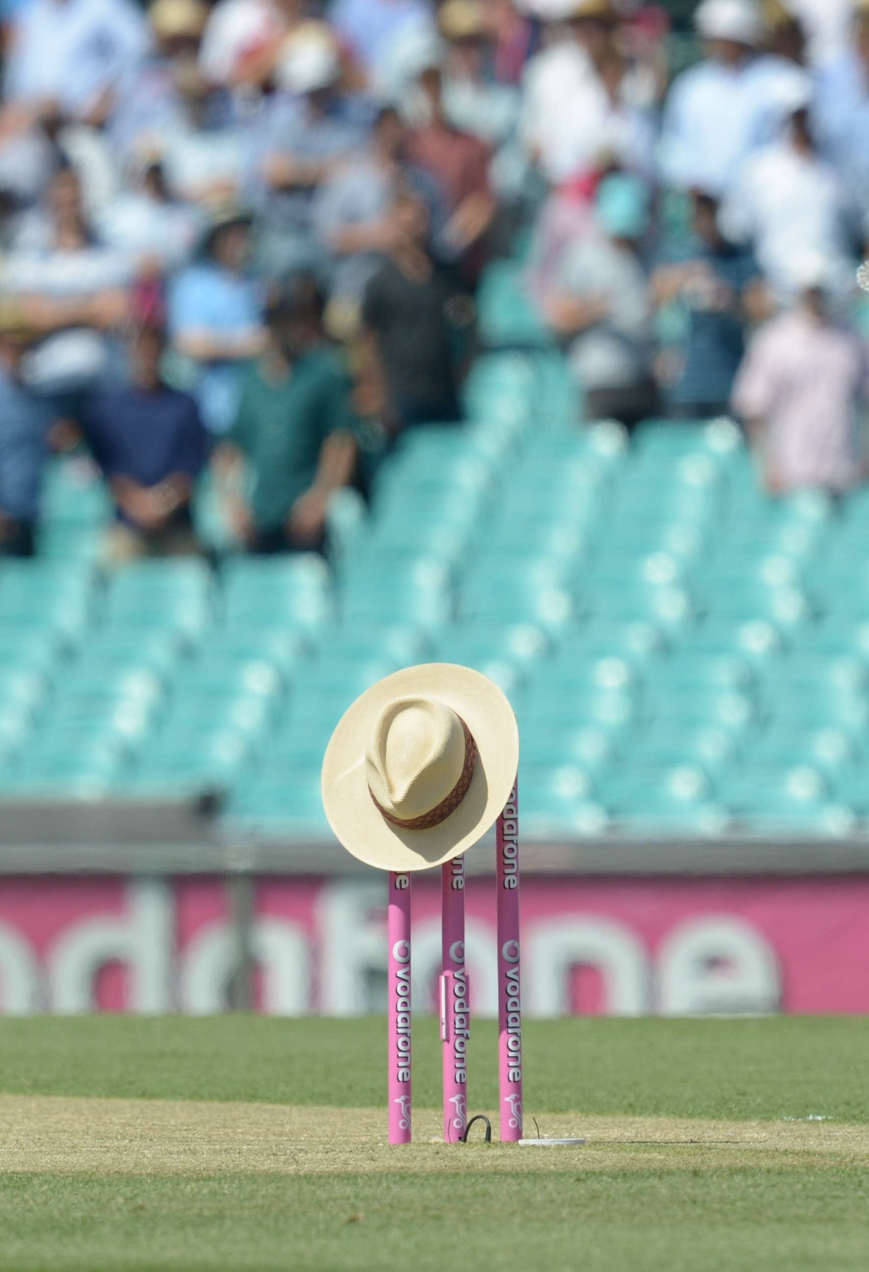 Australia, Sri Lanka remember Tony Greig - ABC News