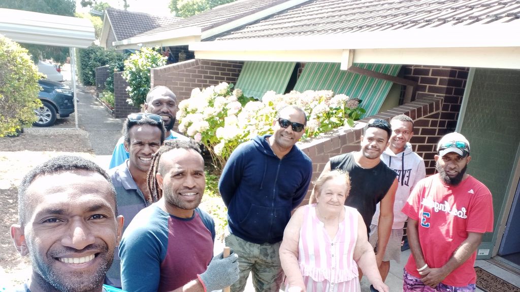 Ni-Vanuatu workers connect with regional town through community service ...