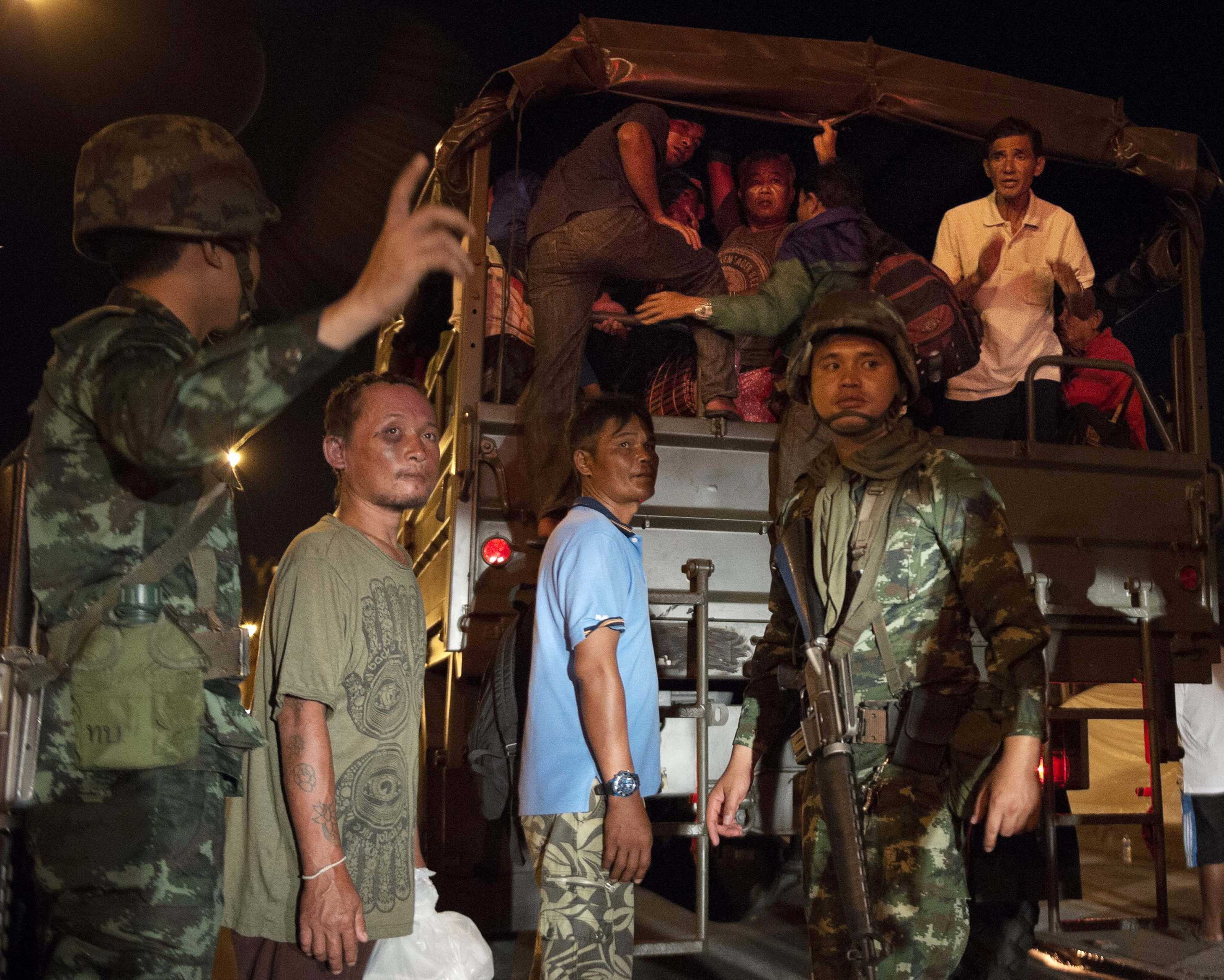 Thailand coup: Army seizes control of government to restore 'peace ...