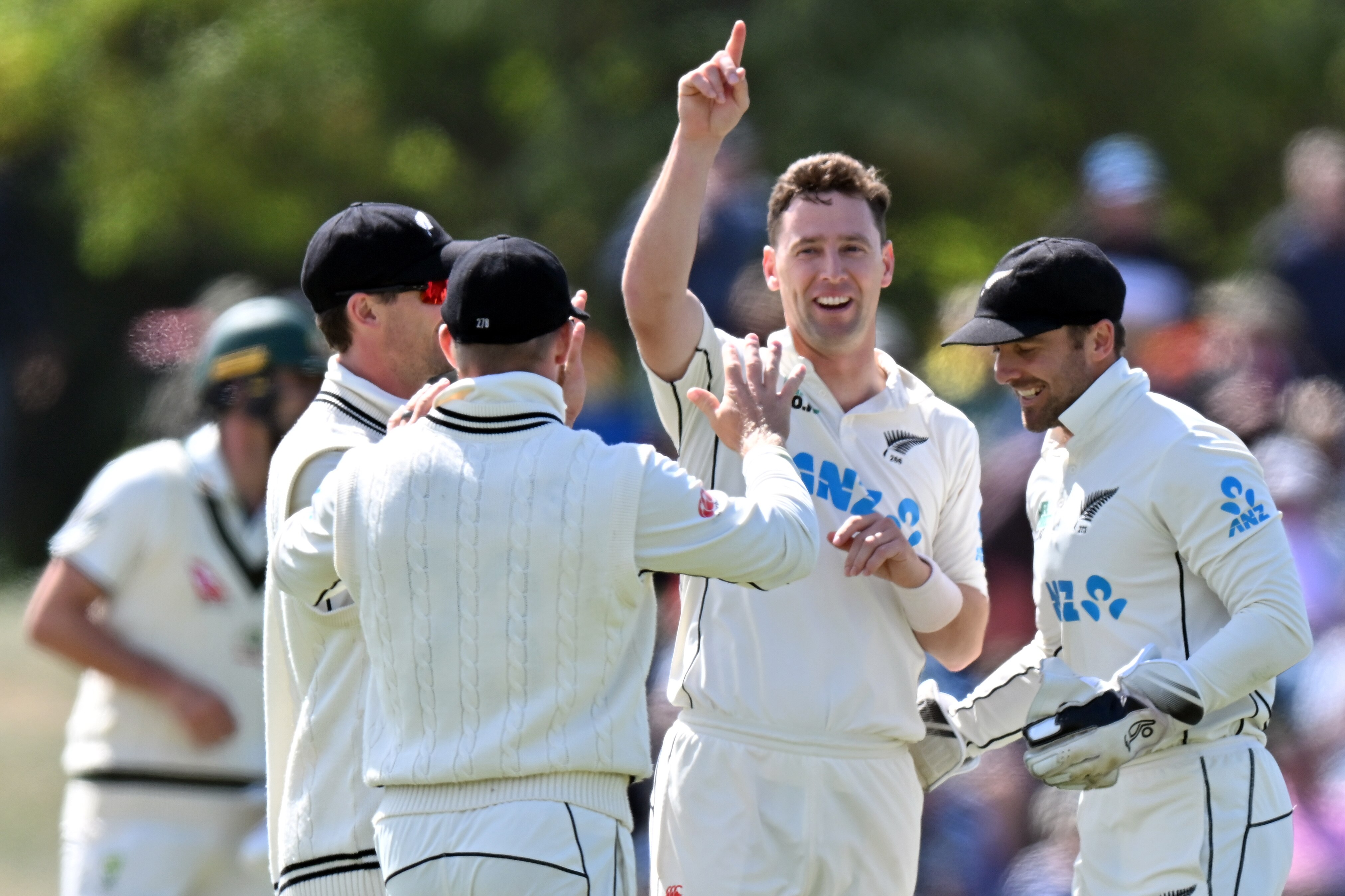 Five quick hits — Glenn Phillips's wonder catch removes Marnus ...