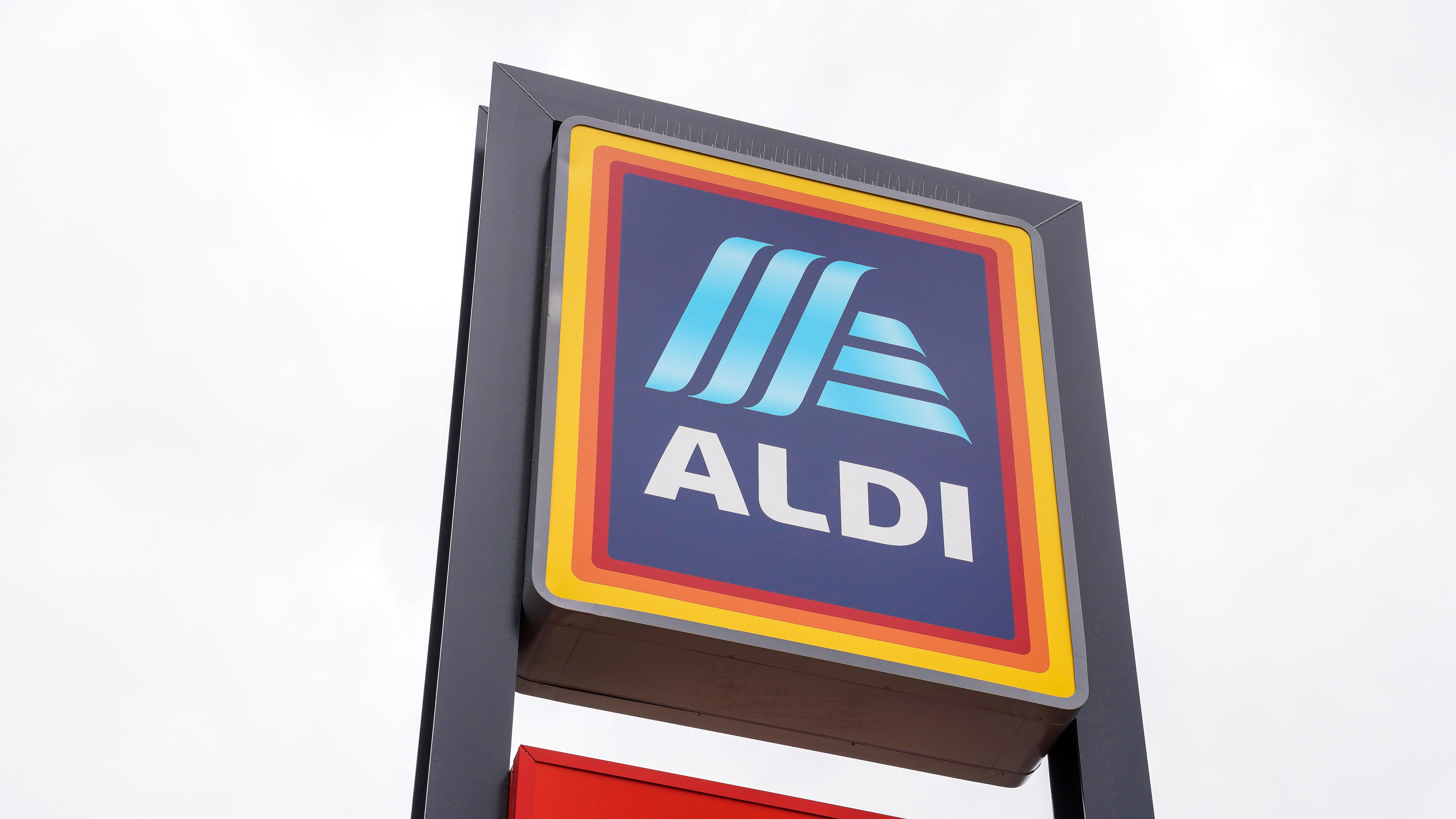 Townsville Community Pantry 'distressed' by fruit, vegetable waste at ...