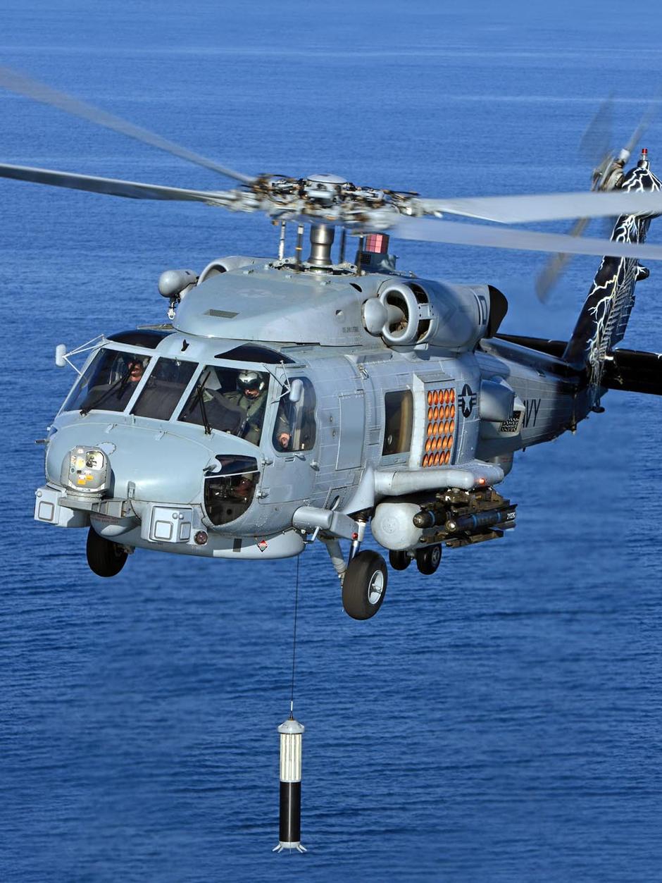 Smith announces $3b chopper deal - ABC News