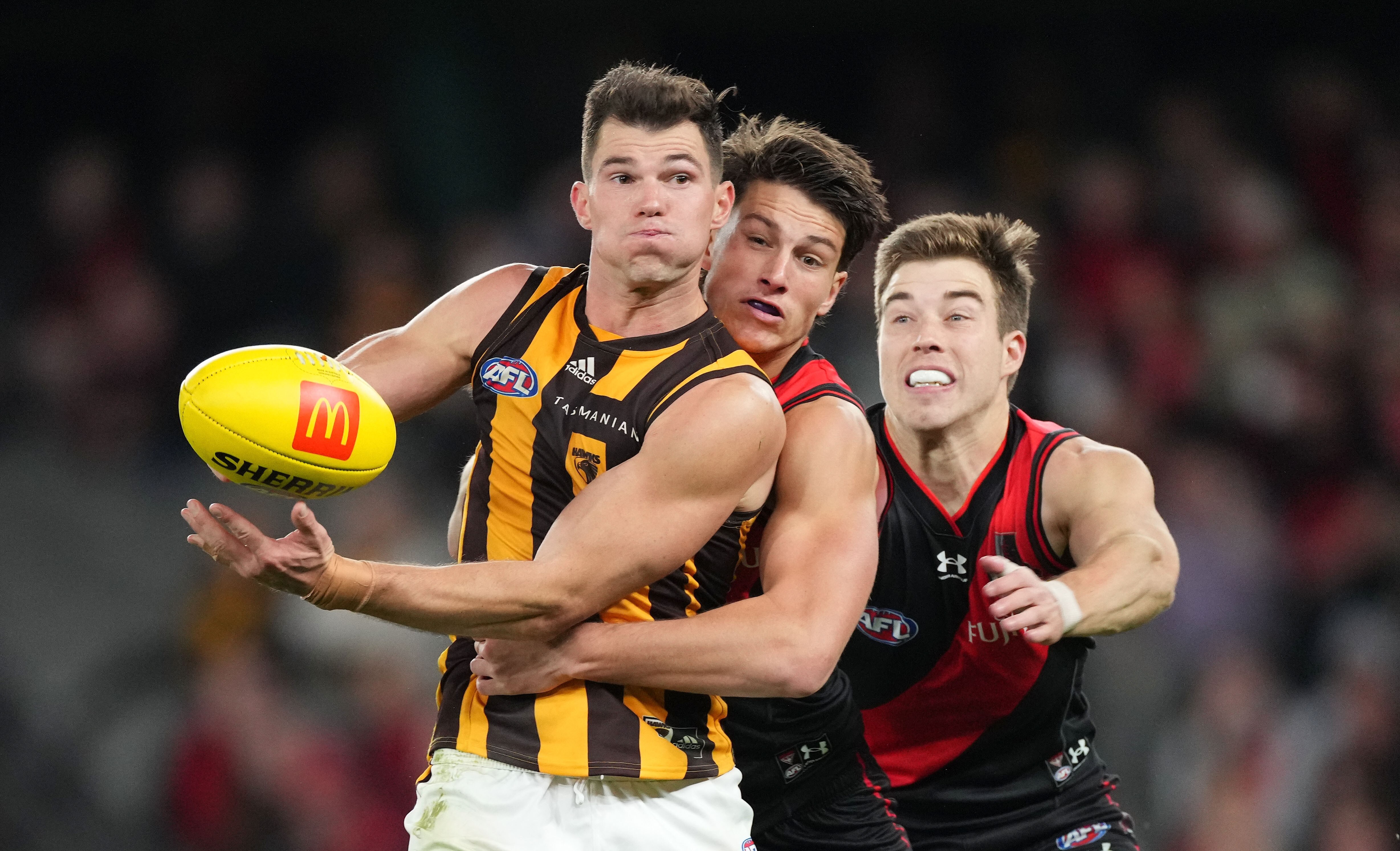 Jaeger O'Meara targeting AFL finals, flags with Fremantle after tearful ...