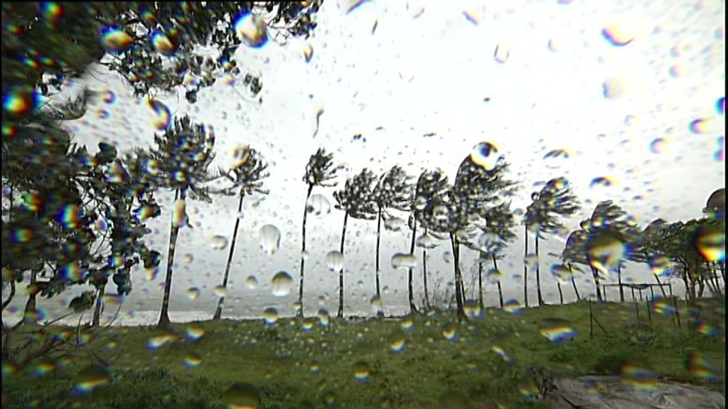 Damaging waves, flooding and heavy rainfall predicted with TC Tiffany ...