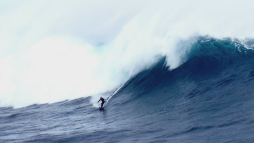 Legendary surfers tackle Australia's biggest waves - ABC News