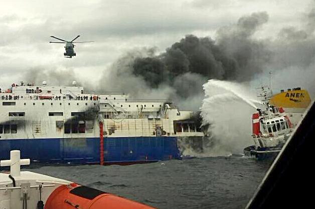Adriatic ferry fire: Hundreds trapped on burning vessel off Greece as ...