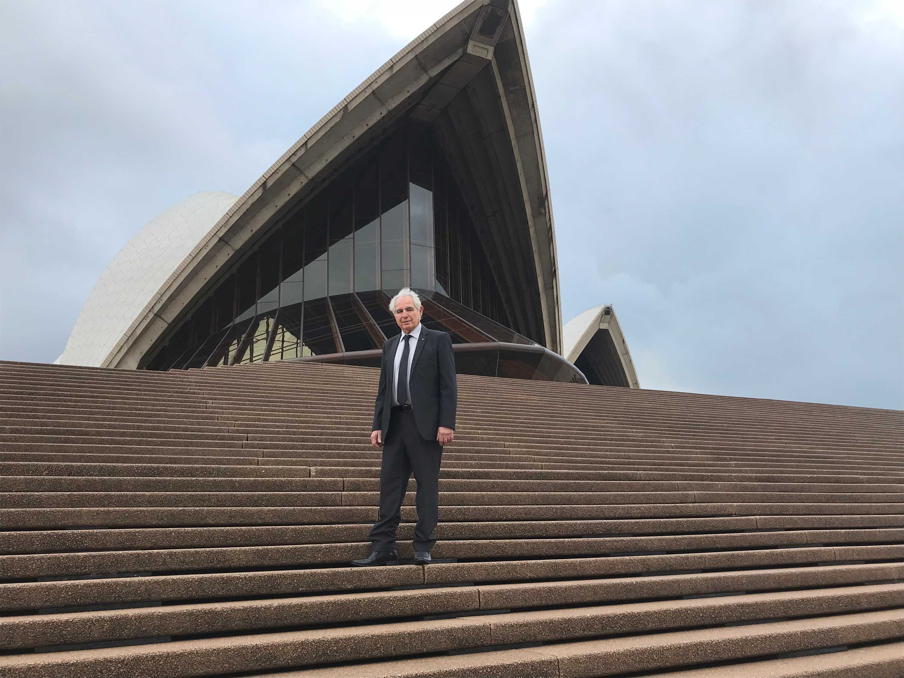 Curtain call for Sydney Opera House's longest serving employee - ABC News