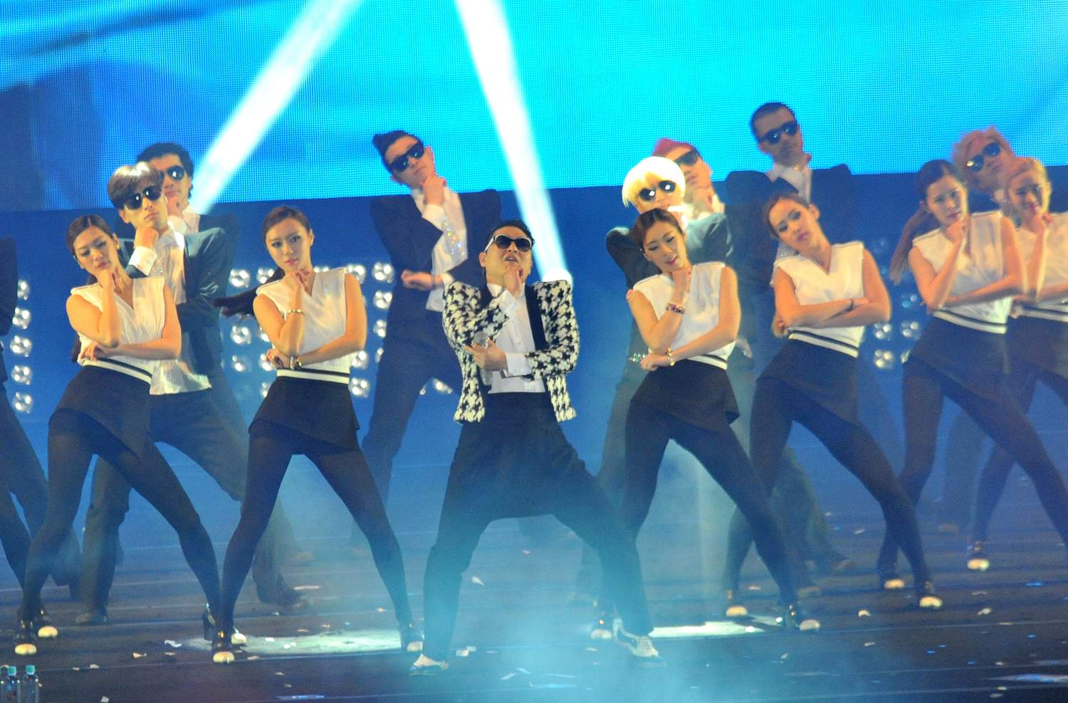 Millions flock to view Psy's 'Gangnam' follow-up 'Gentlemen' - ABC News