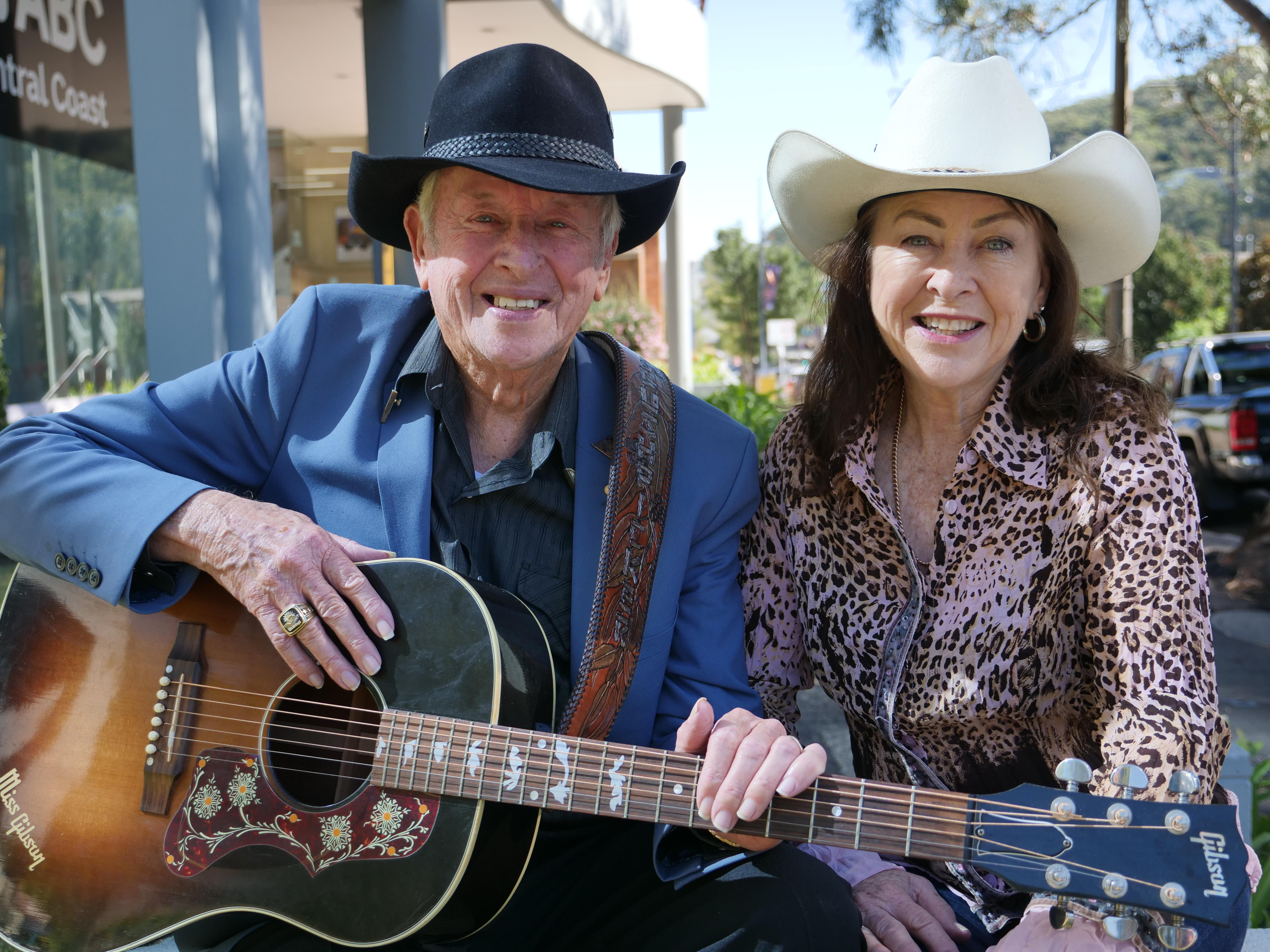 In Conversation: Dianne Lindsay and Peter Simpson - ABC Country