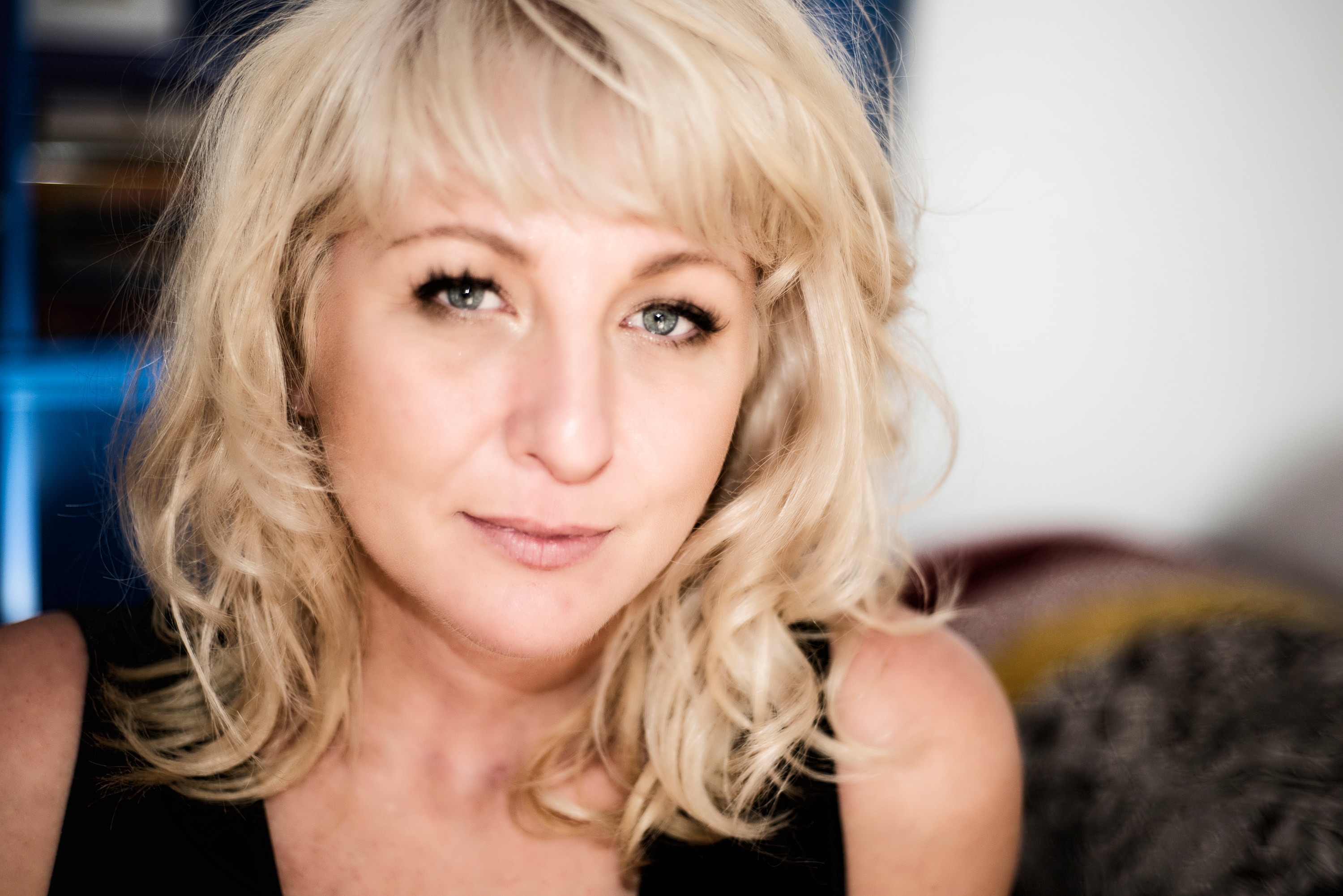 Australian artist Jackie Marshall says cancer battles have crystallised ...