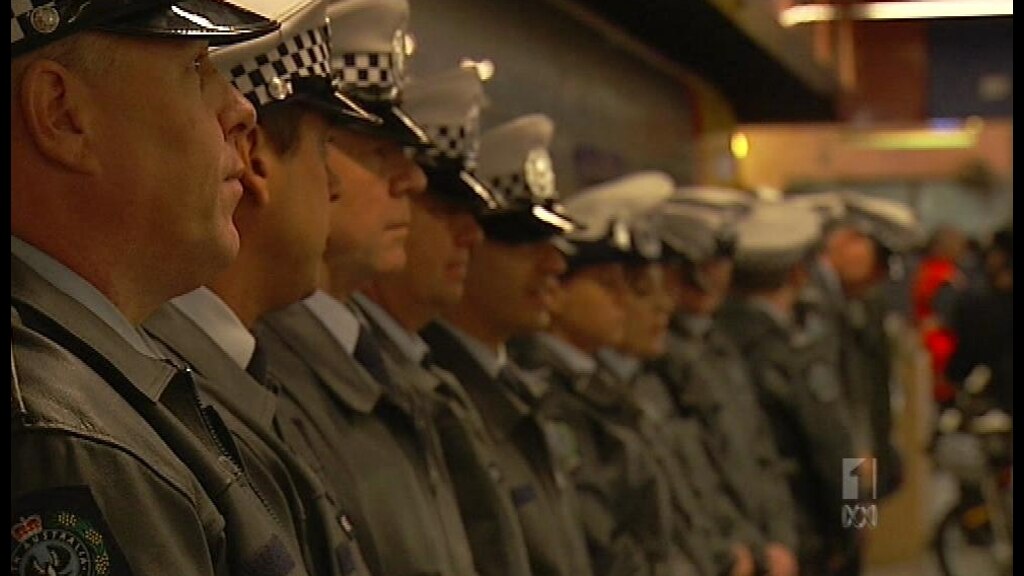 More police for public transport - ABC News