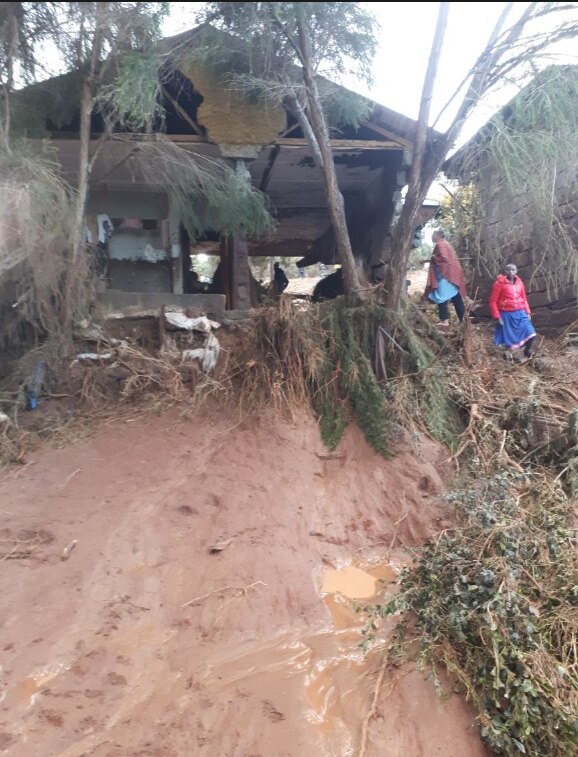 Kenyan dam burst causes 'huge destruction of both life and property ...