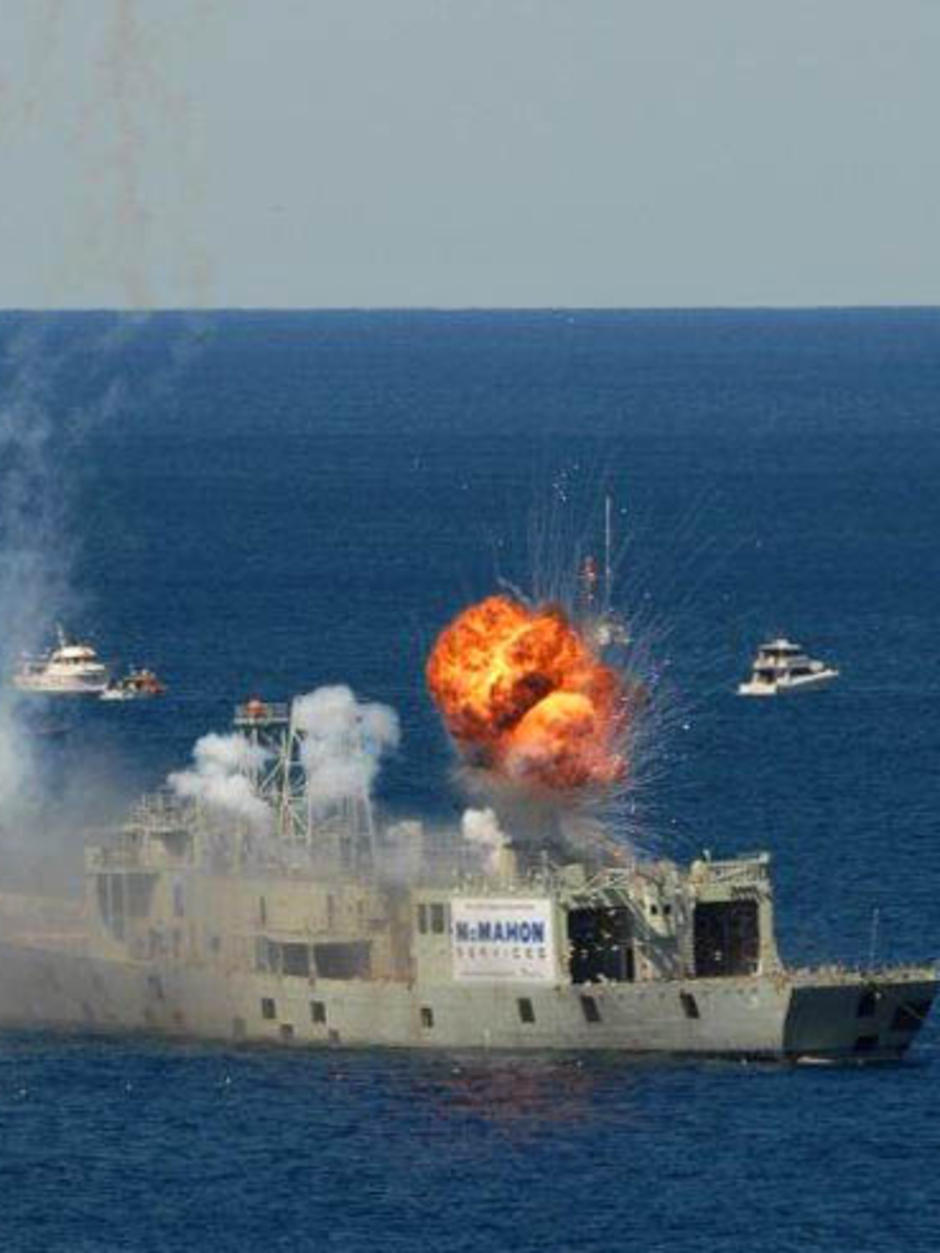 Diving sickness rises after naval ship sinks - ABC News