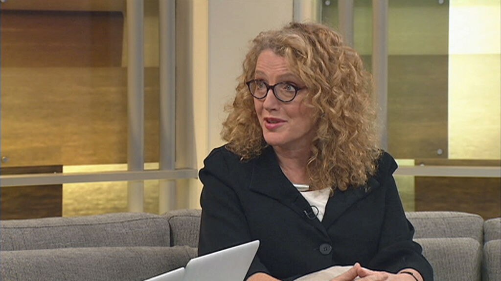 ACCC deputy chair Delia Rickard discusses online scams costing ...