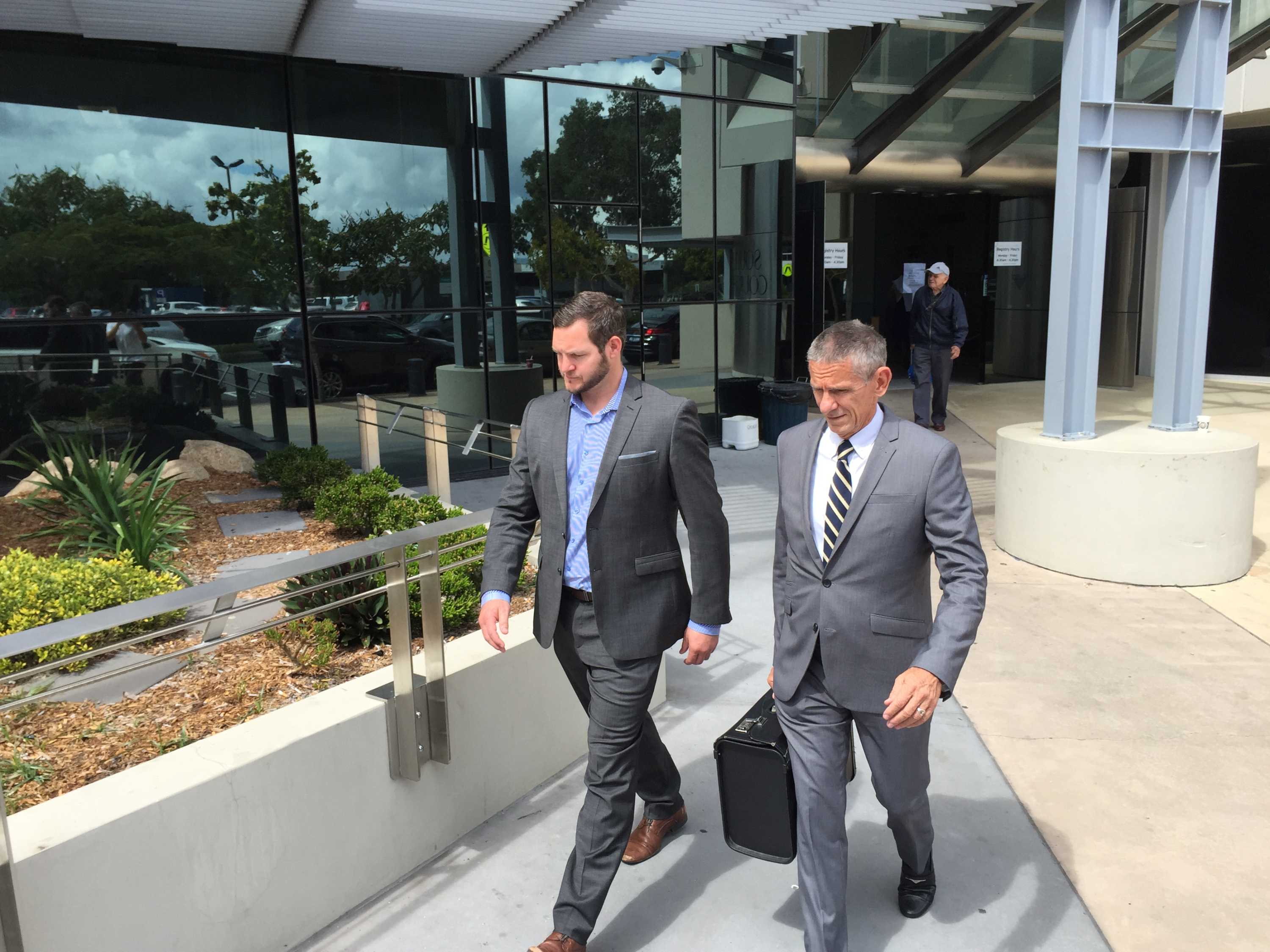 'Irish Boys' behind alleged bogus software call centre face Gold Coast ...