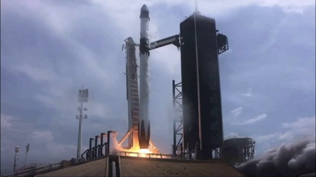 SpaceX rockets blasts off into orbit - ABC News