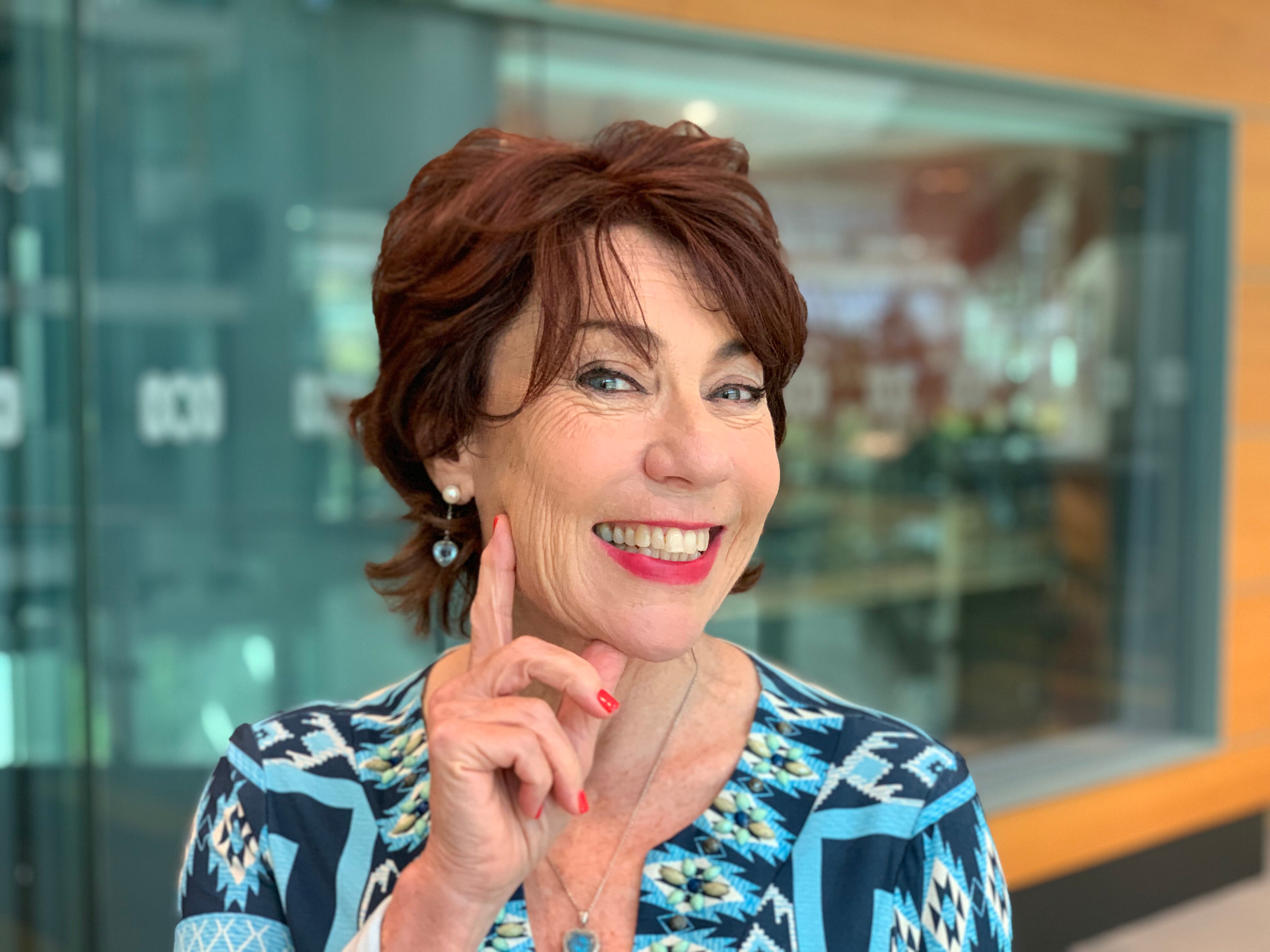 The $10 bet that Kathy Lette never wanted to win - ABC listen