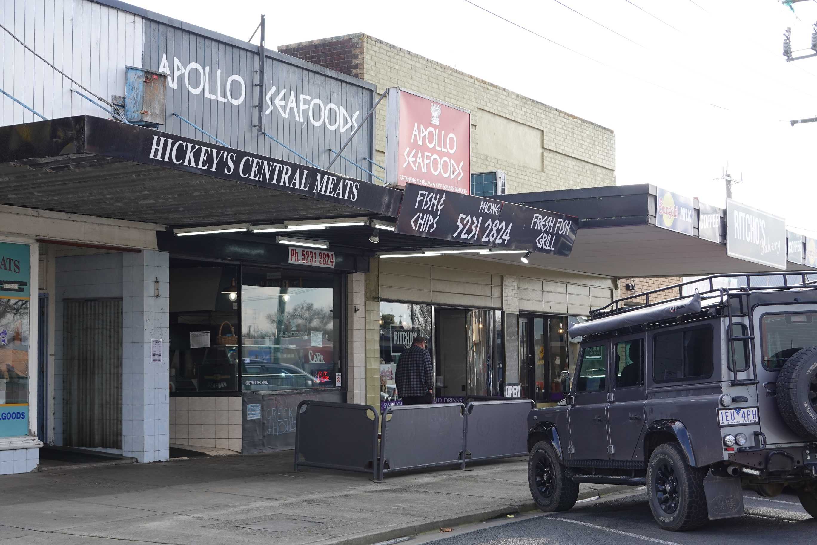 How Colac's taxis and restaurants came together to keep their doors ...