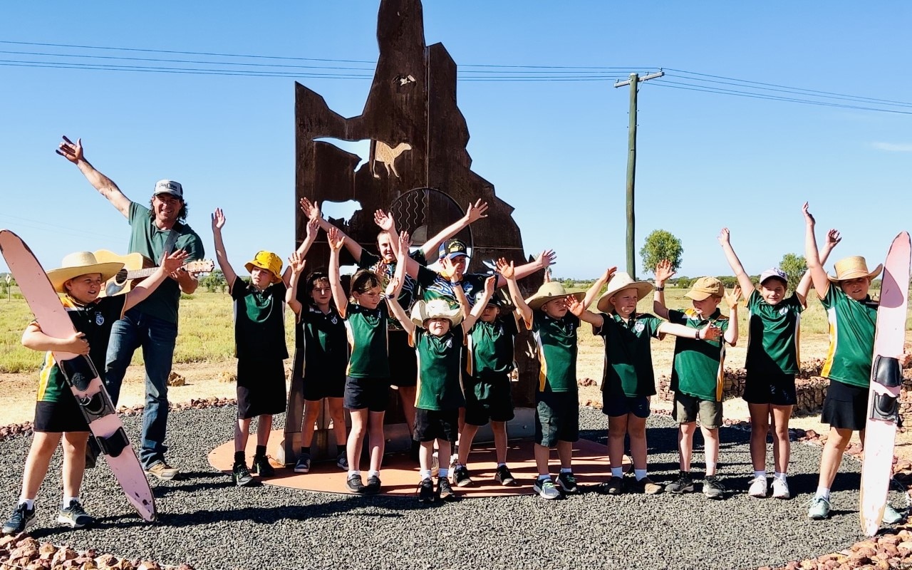 Muttaburra State School raising funds to send 17 students south to ...