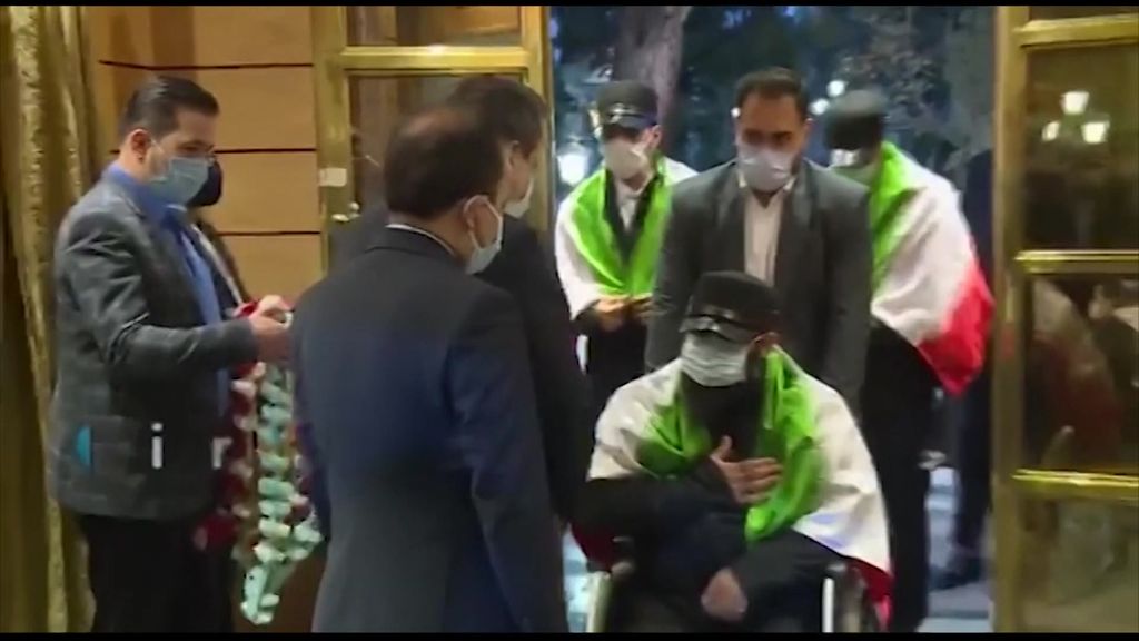 Iranians formerly detained overseas arrive at Tehran Airport - ABC News