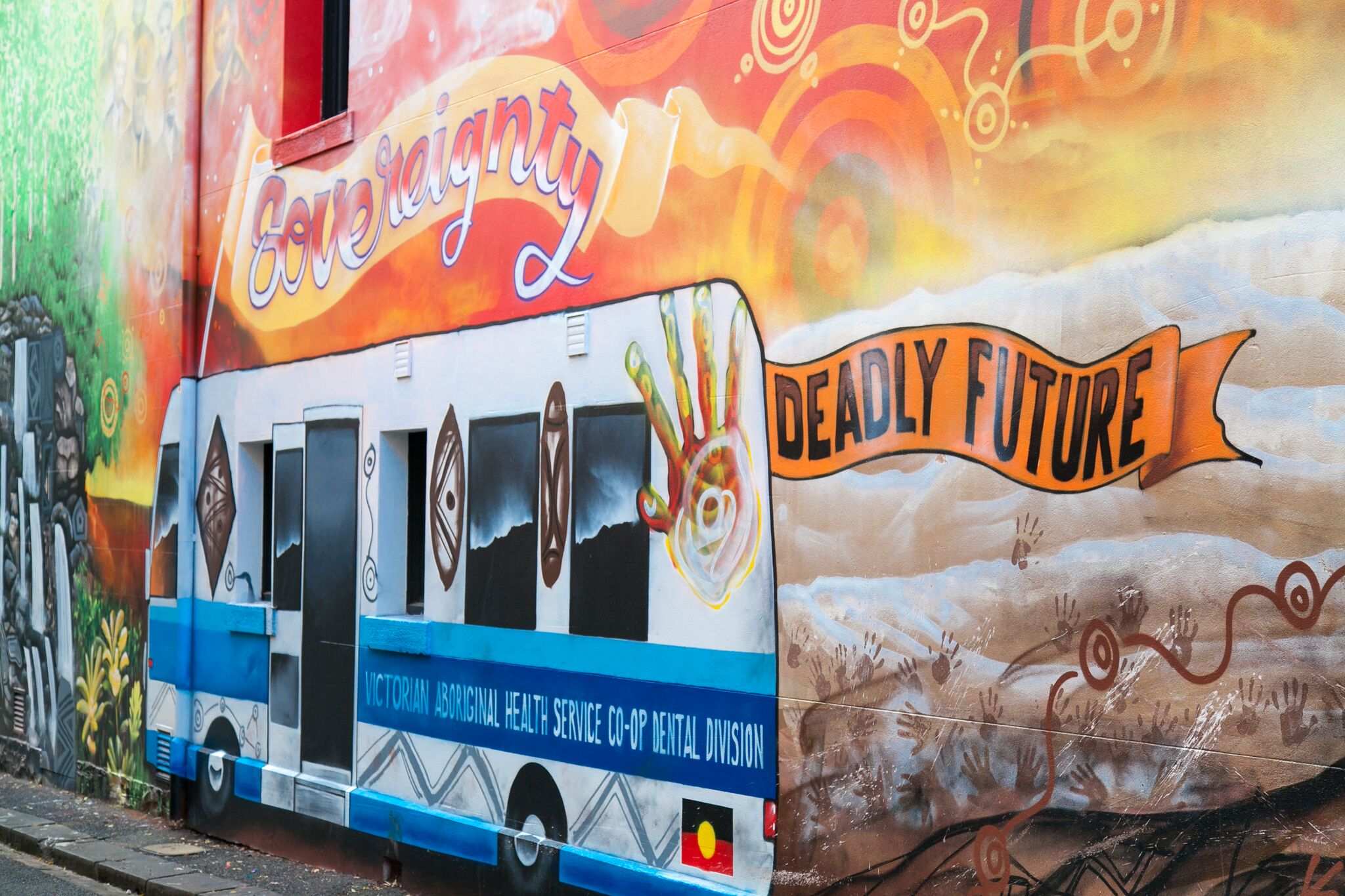 Fitzroy's Indigenous heritage honoured in Charcoal Lane mural by Robert ...