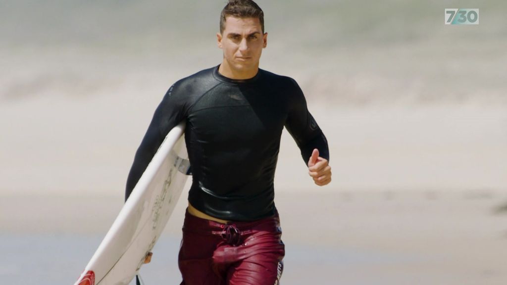 Meet Callum Robson – the rookie surfer making waves on the world stage ...