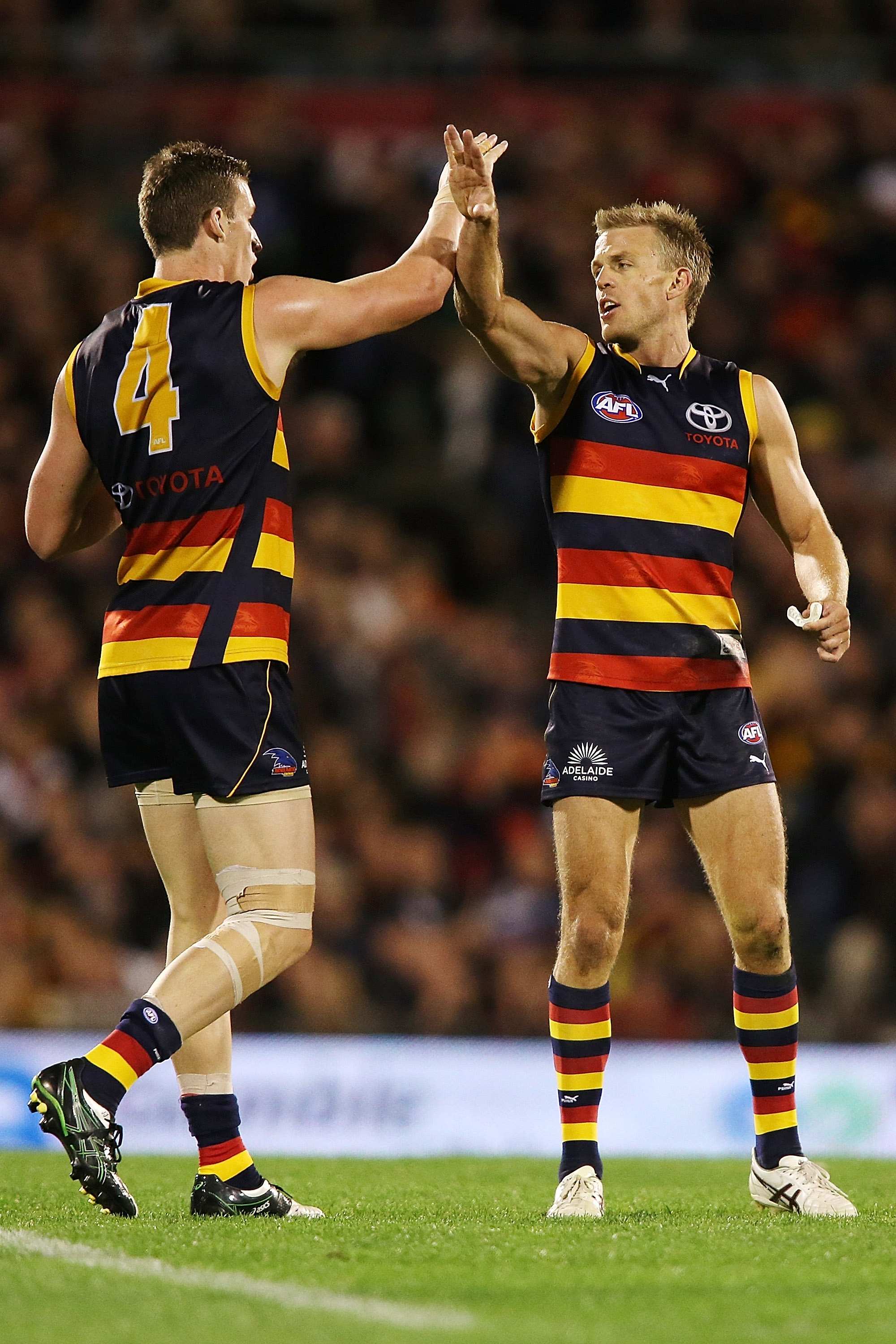 Crows too strong for Saints - ABC News