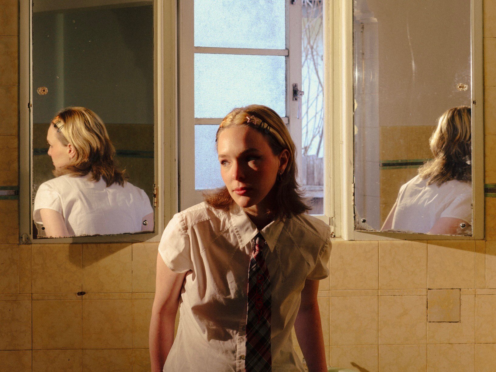 Home and Hosed: First Play from Holly Hebe!! - triple j
