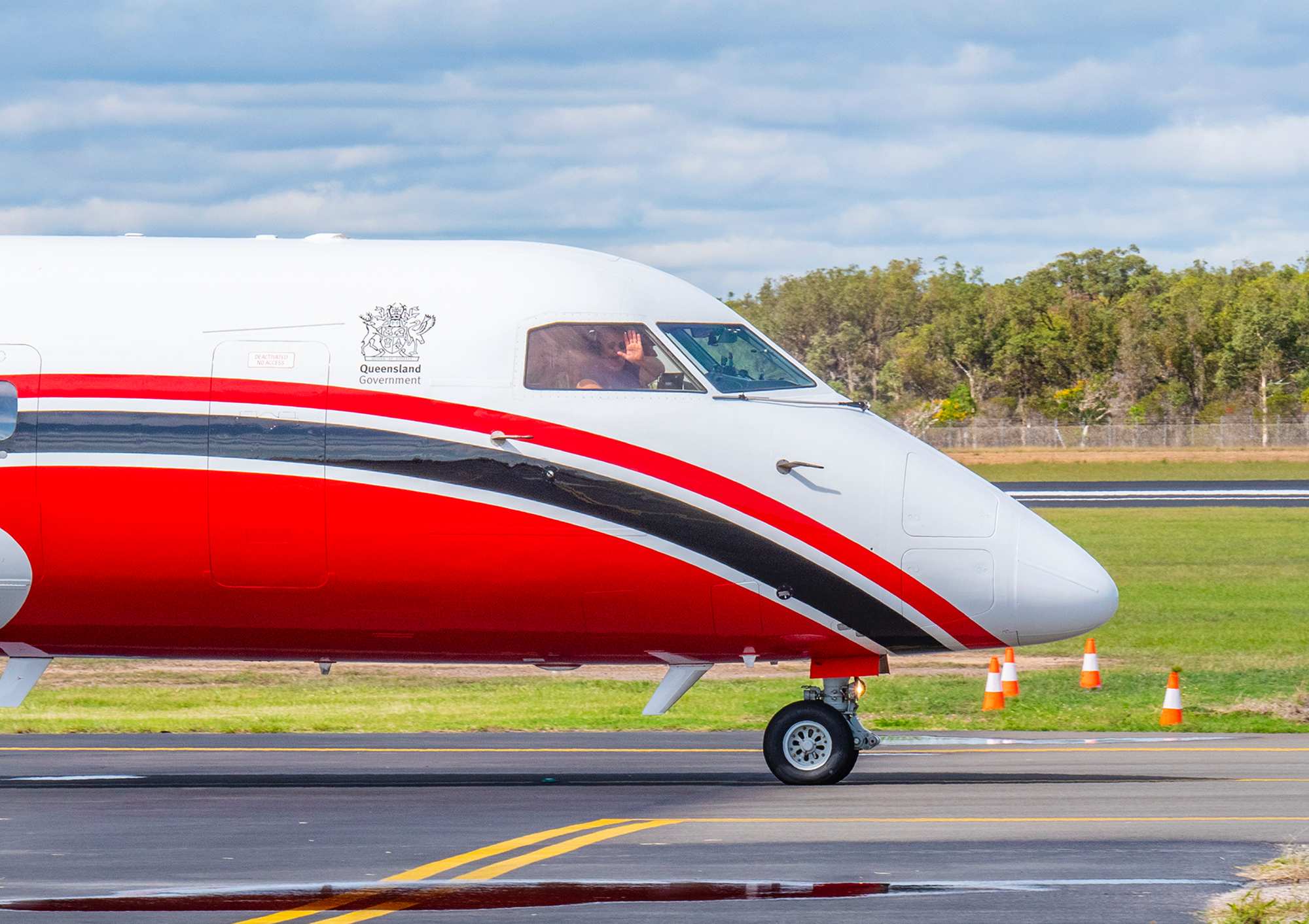 Canadian firefighting aircraft departs Bundaberg as Queensland's ...