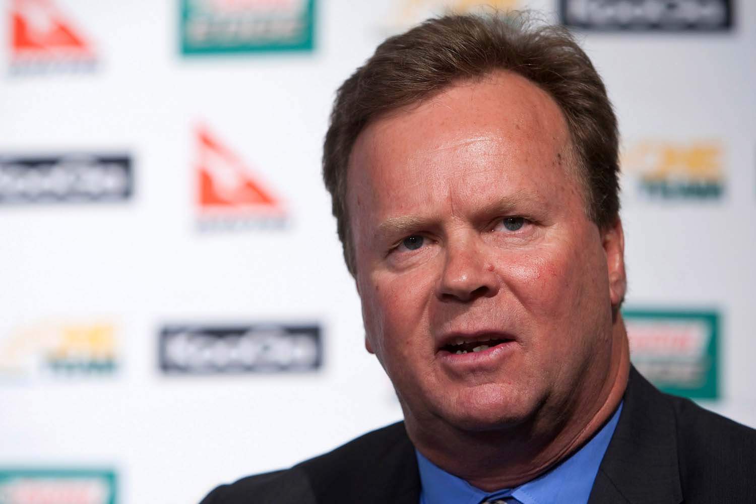 Wallabies 'did not represent Australia well', Rugby Union boss Bill ...