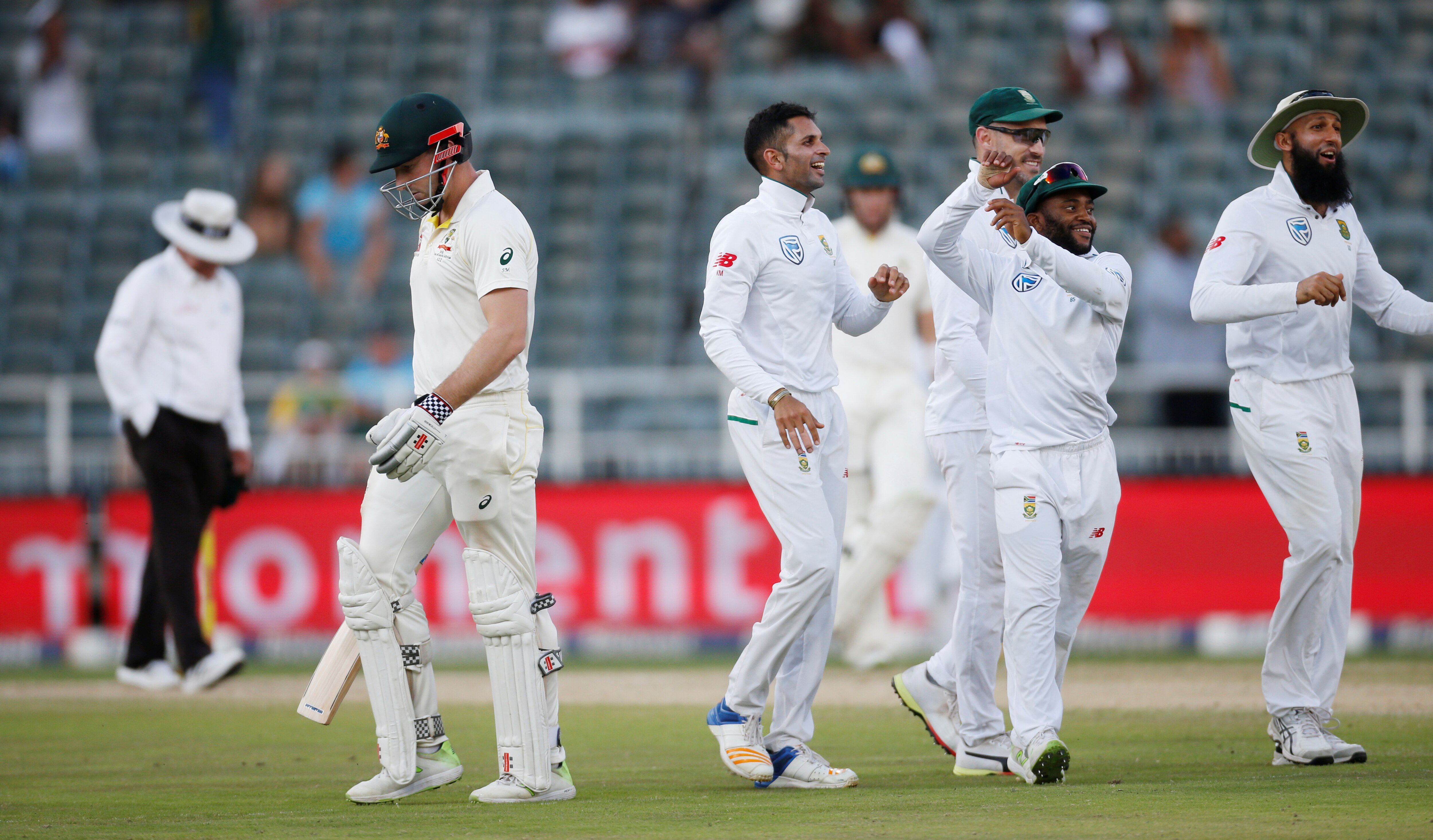 South Africa v Australia: Fourth Test in Johannesburg, day two as it ...