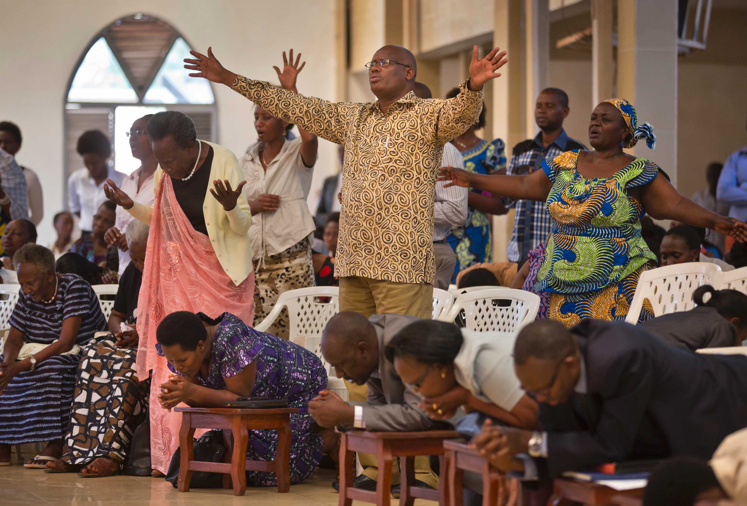 Rwanda closes thousands of churches and dozens of mosques in bid for ...