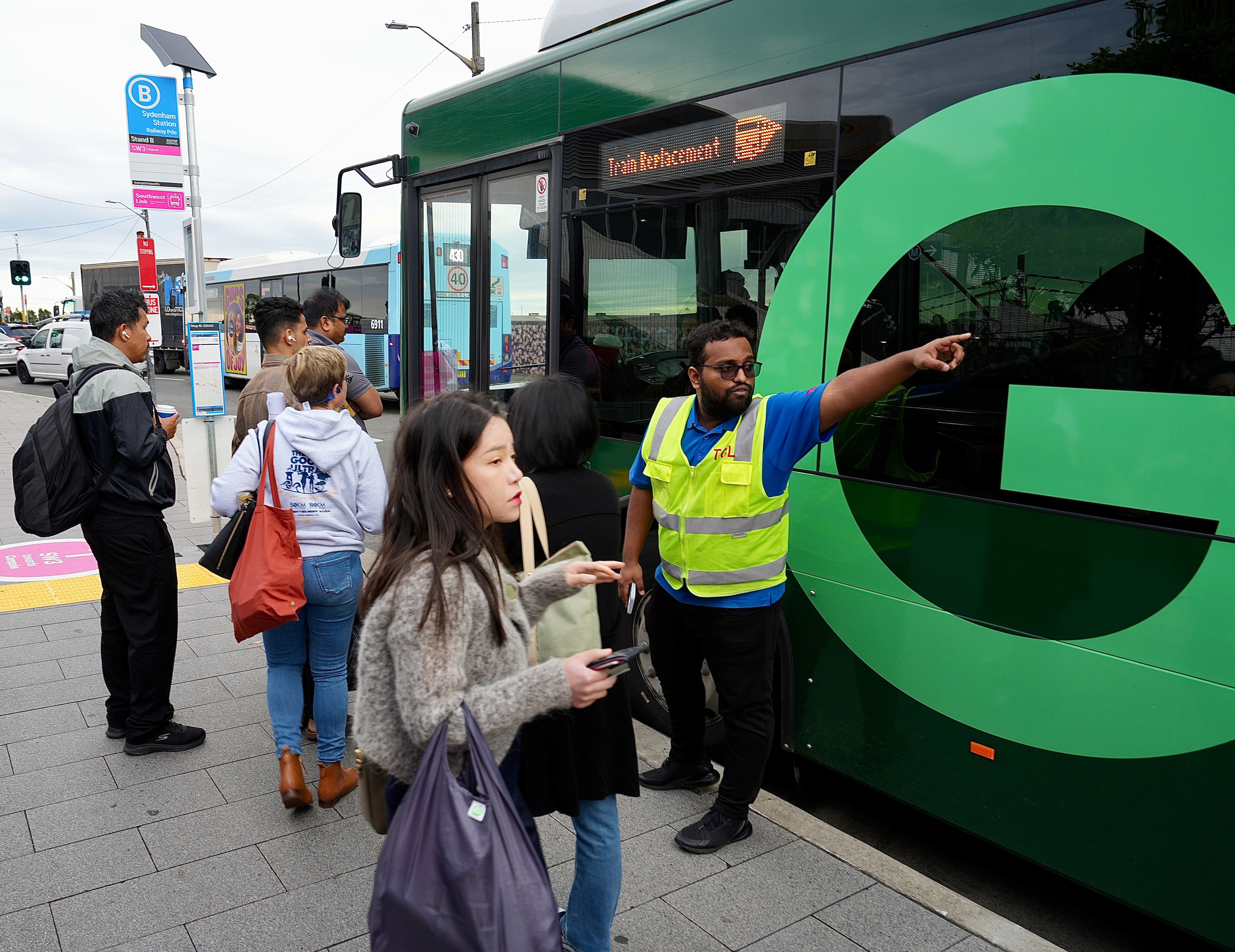 Sydney commuters forced to take replacement buses as T3 Bankstown Line ...
