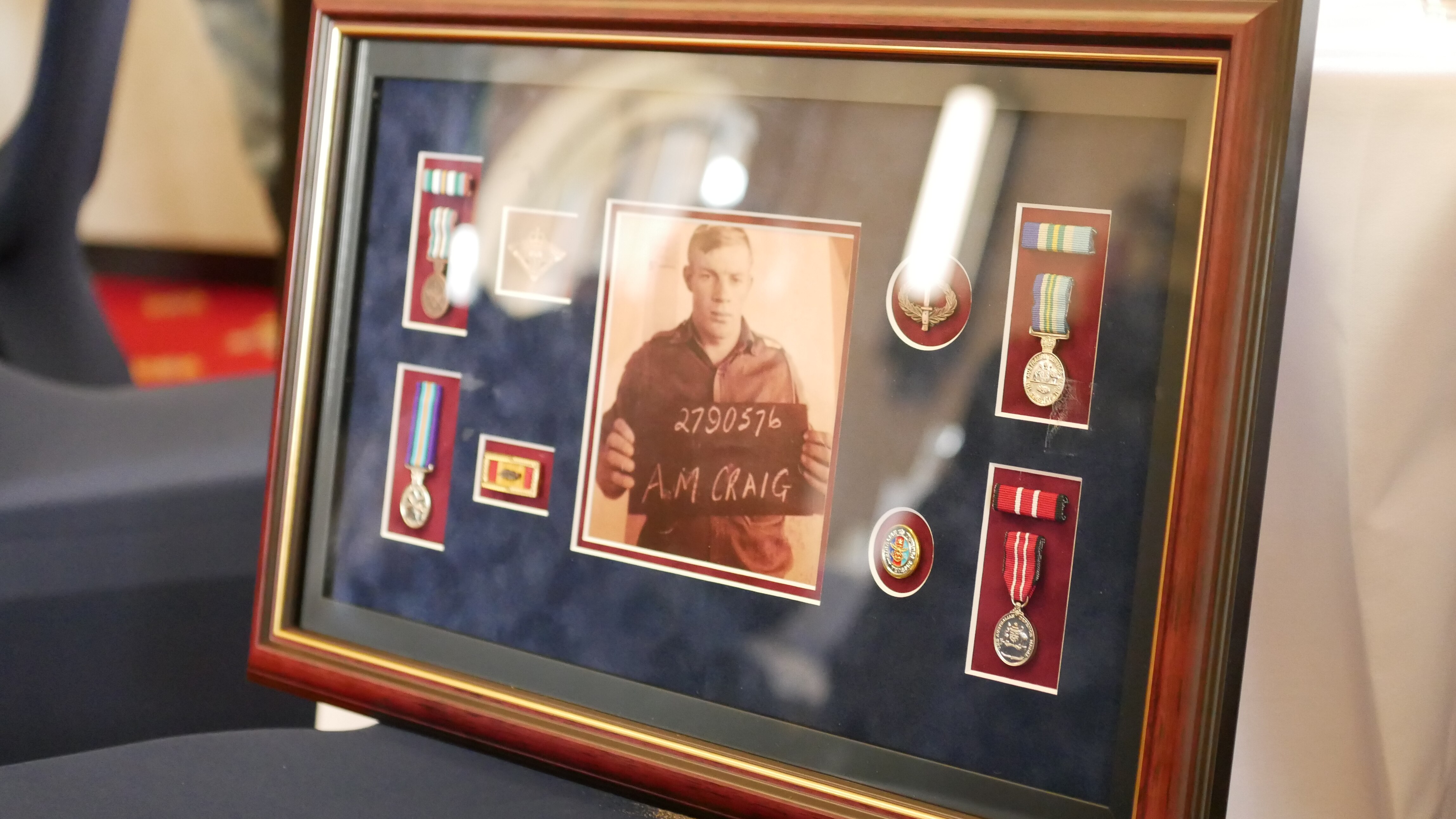 Vietnam veteran receives war medals after decades of being homeless in ...