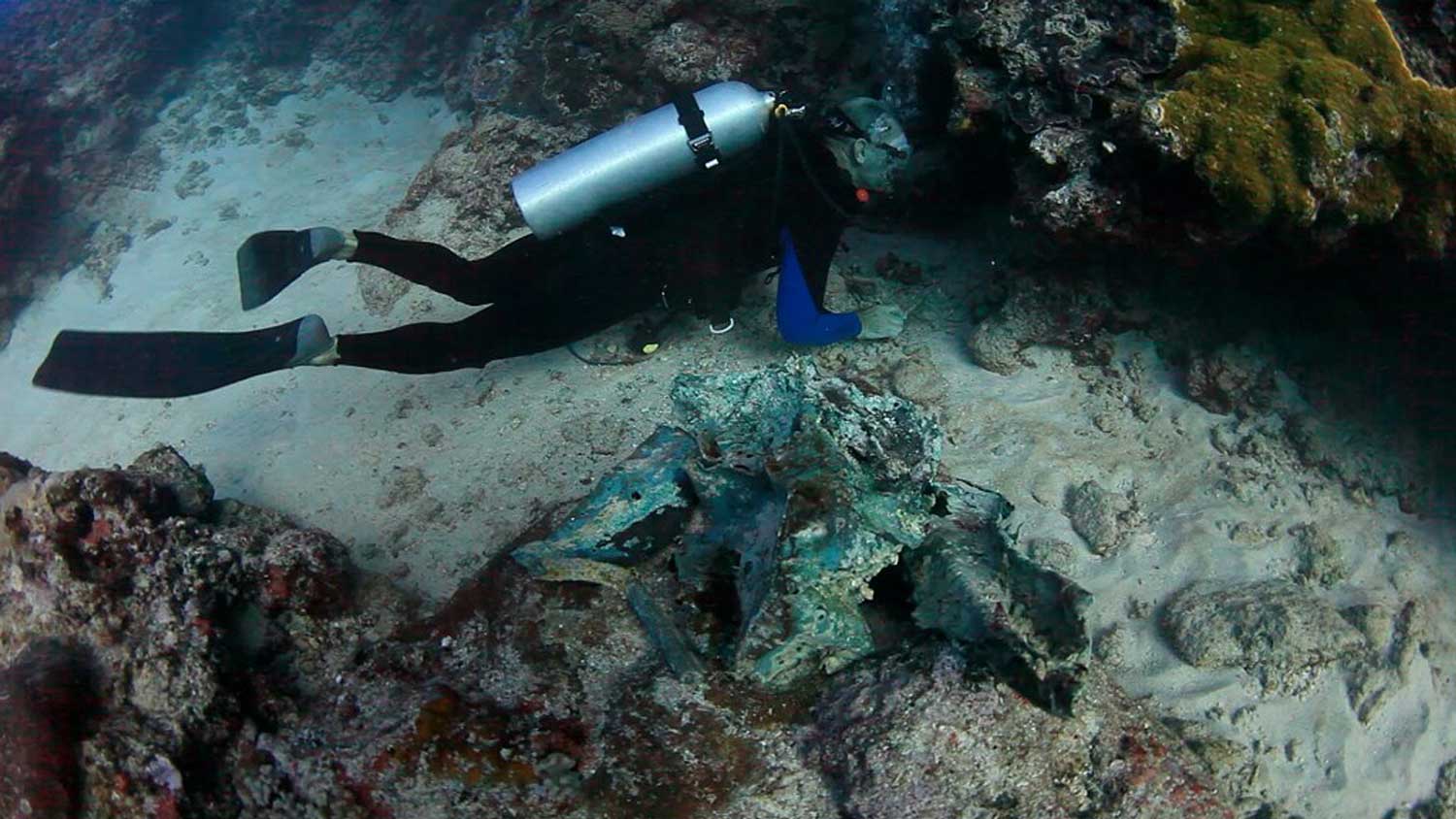 Tongan wreck may be pirate treasure ship - ABC News