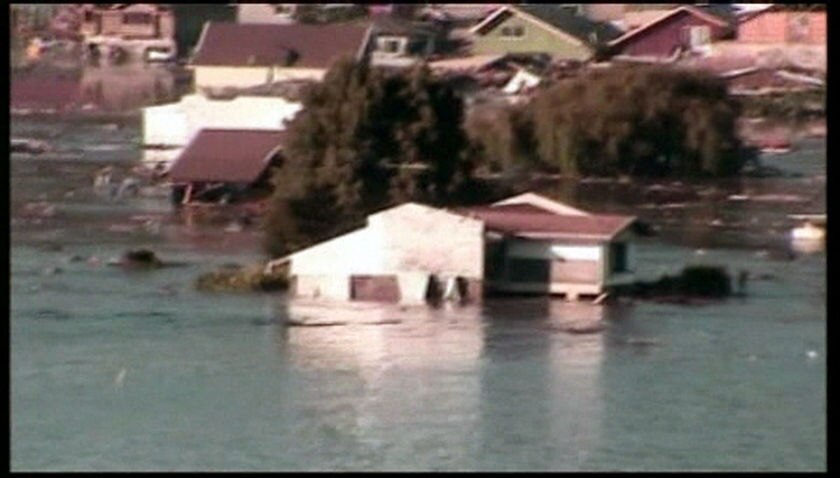 Chile eyewitness tells of quake and tsunami devastation - ABC listen