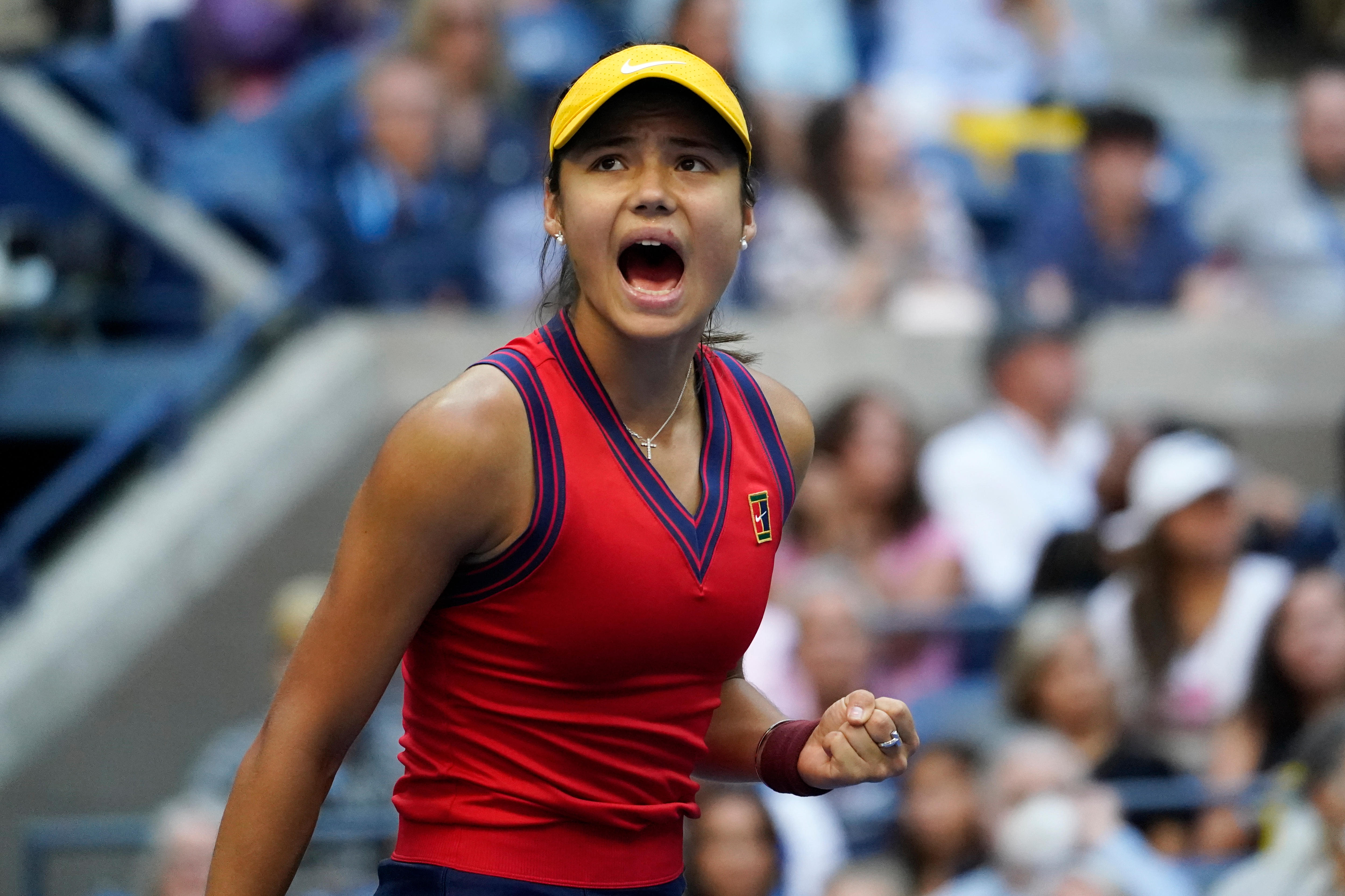 Emma Raducanu defeats Leylah Fernandez in US Open women's singles final ...