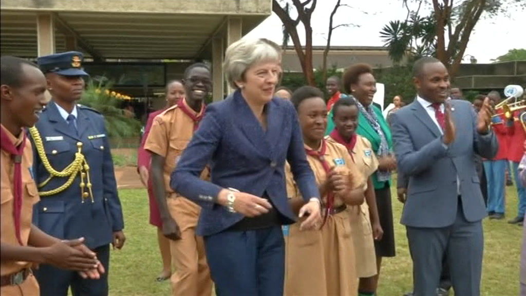 'Maybot' returns: Theresa May back at it with the dance moves in Kenya ...