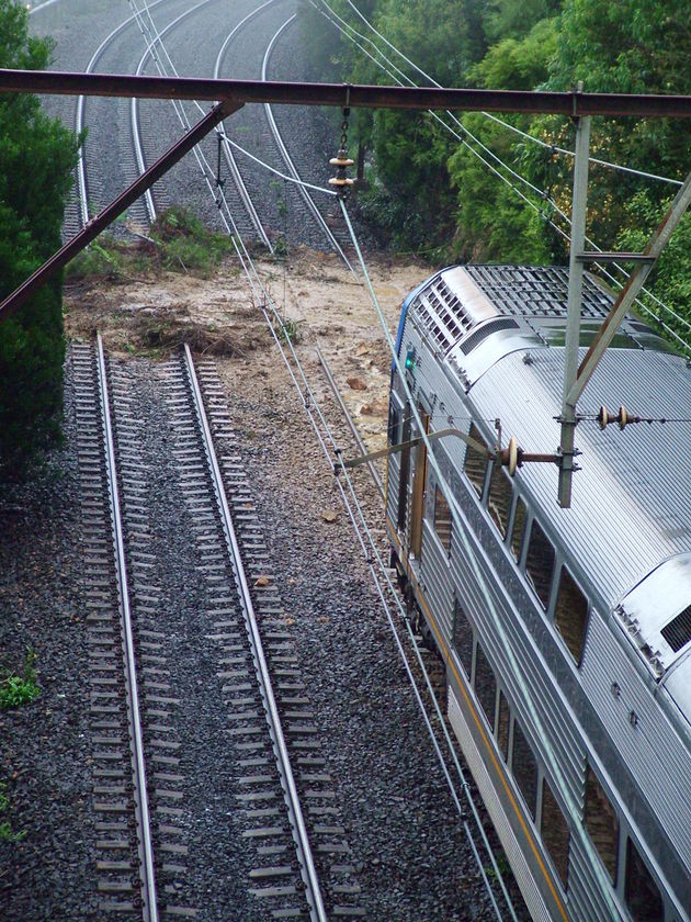 Train derails after Blue Mountains landslip - ABC News
