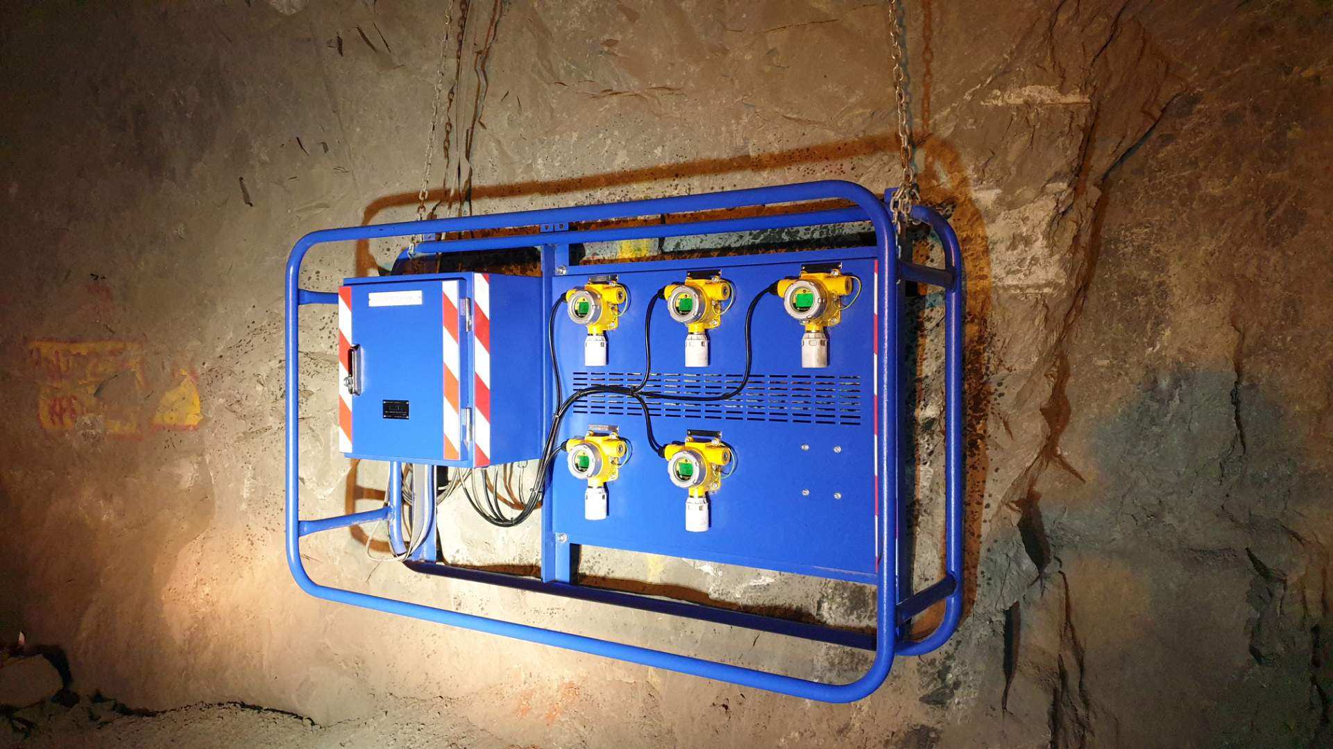 Digital 'canaries' to monitor air quality in Australian-first mine ...