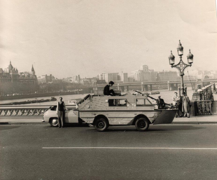 School remembers Perth adventurer who circumnavigated globe in Half ...