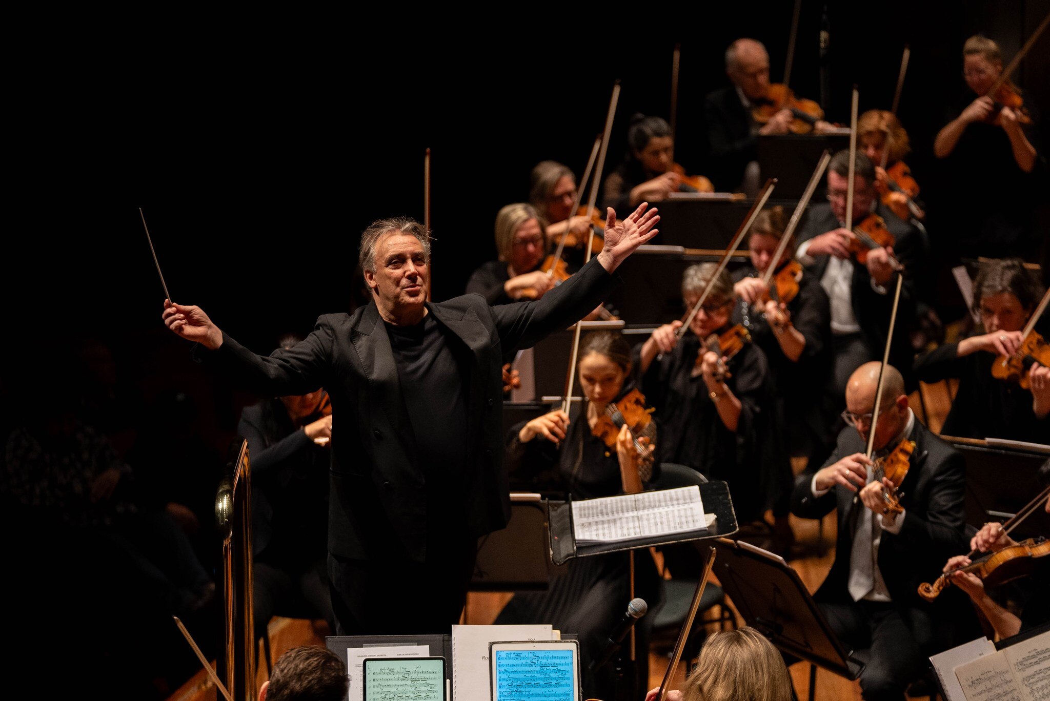 Classic Live: Jaime Martín conducts the MSO at the Bowl - ABC listen