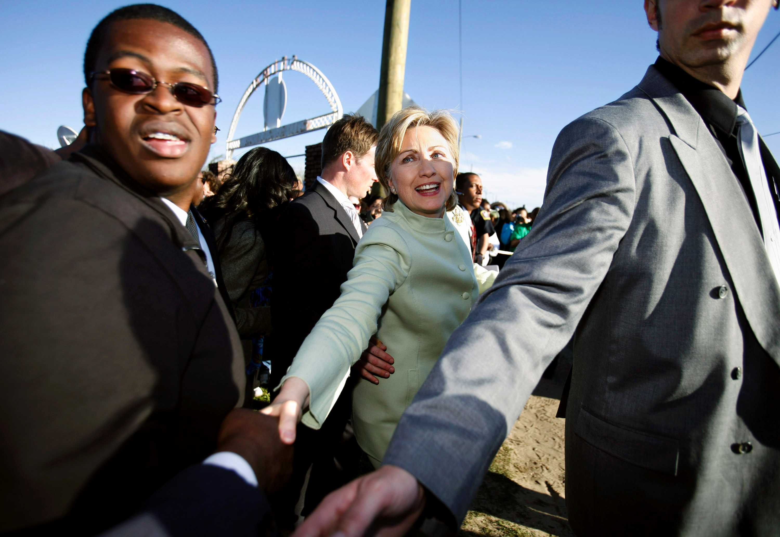 Donald Trump says Hillary Clinton's bodyguards should give up their ...