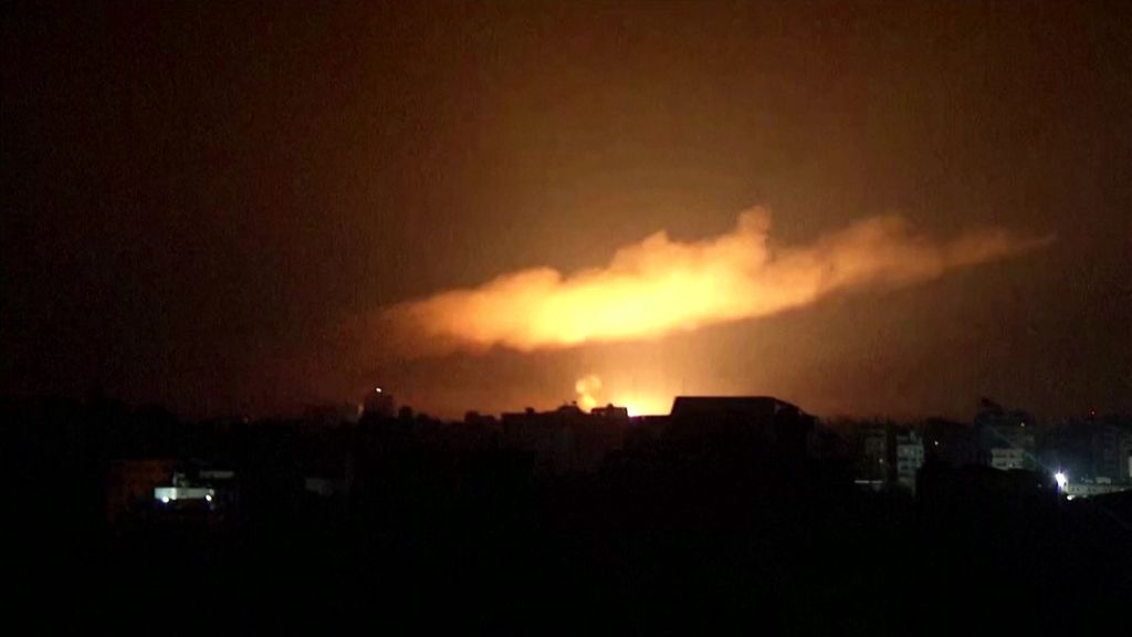 Explosions light up Gaza's night sky during Israel's siege - ABC News