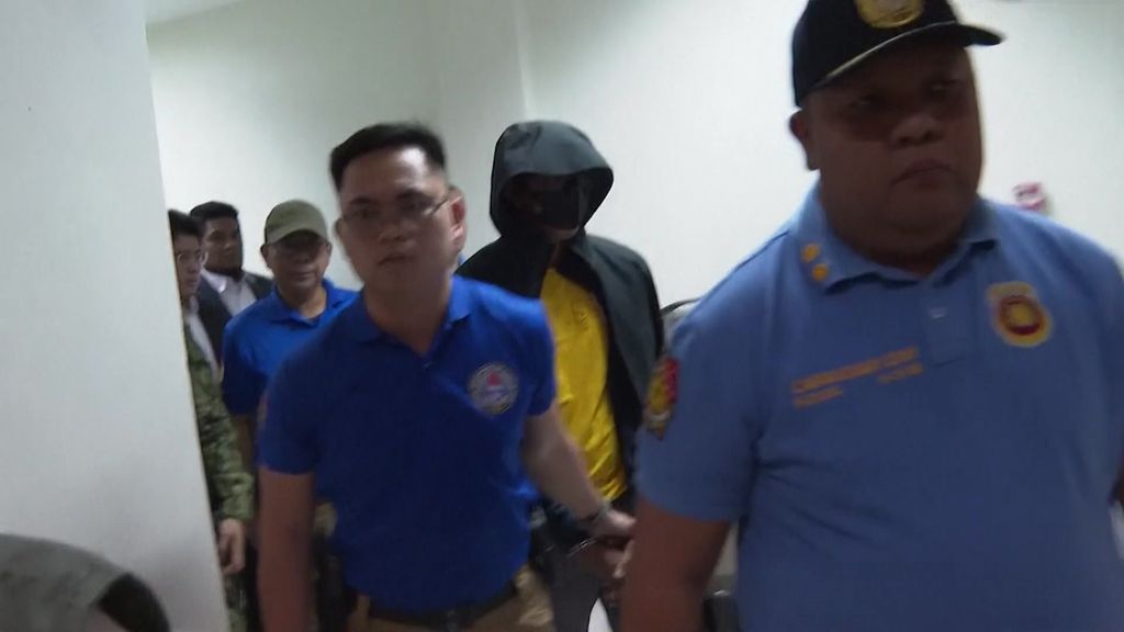 Philippine police arrest suspect in murders of two Australians - ABC News